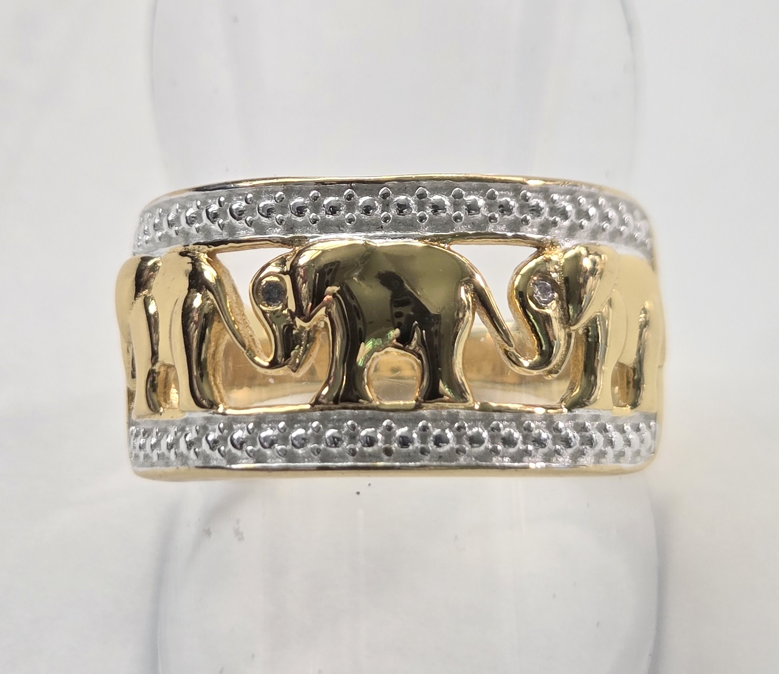 No Reserve Natural Diamond Elephant Ring Size 7 | Property Room