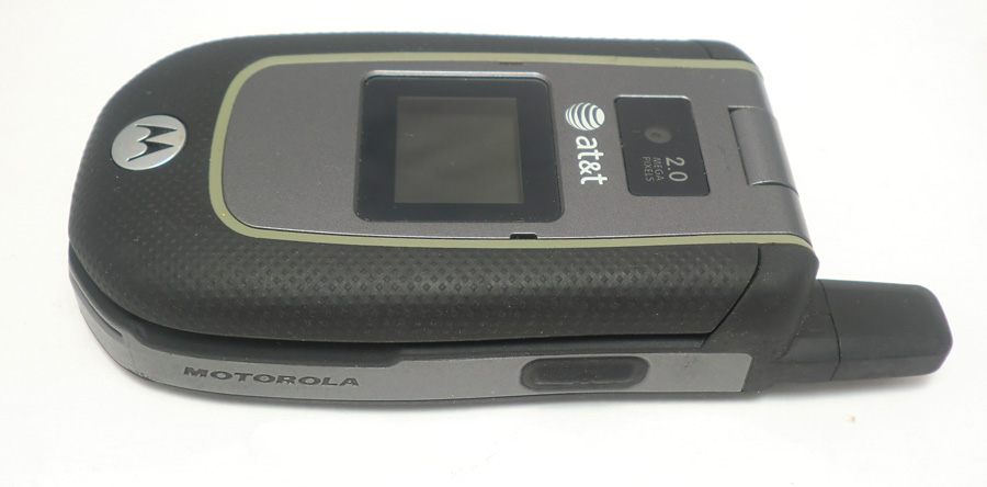 AT&T Rugged Flip Phone Motorola Tundra VA76R | Property Room