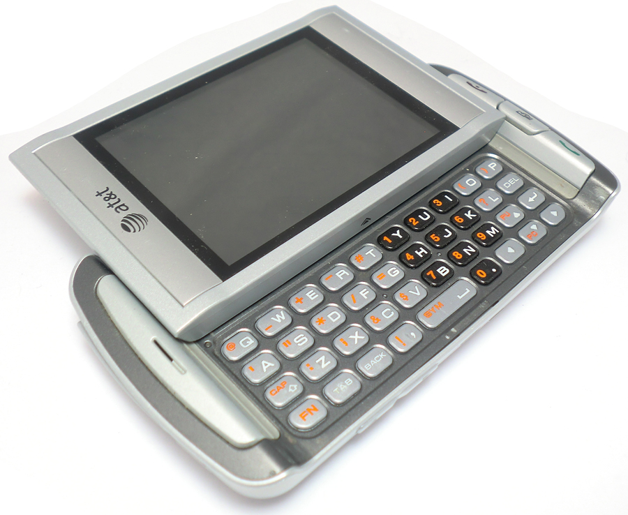 AT&T GTX75 QWERTY Cell Phone | Property Room