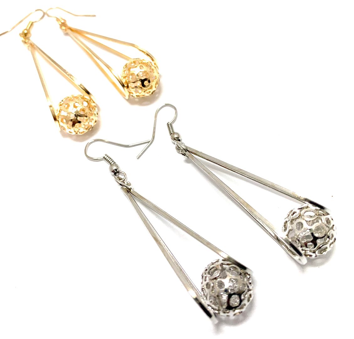 Lot of 2 Pairs Dangle Earrings | Property Room