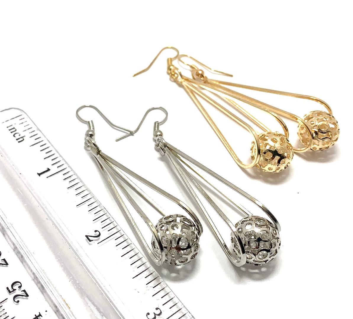 Lot of 2 Pairs Dangle Earrings | Property Room