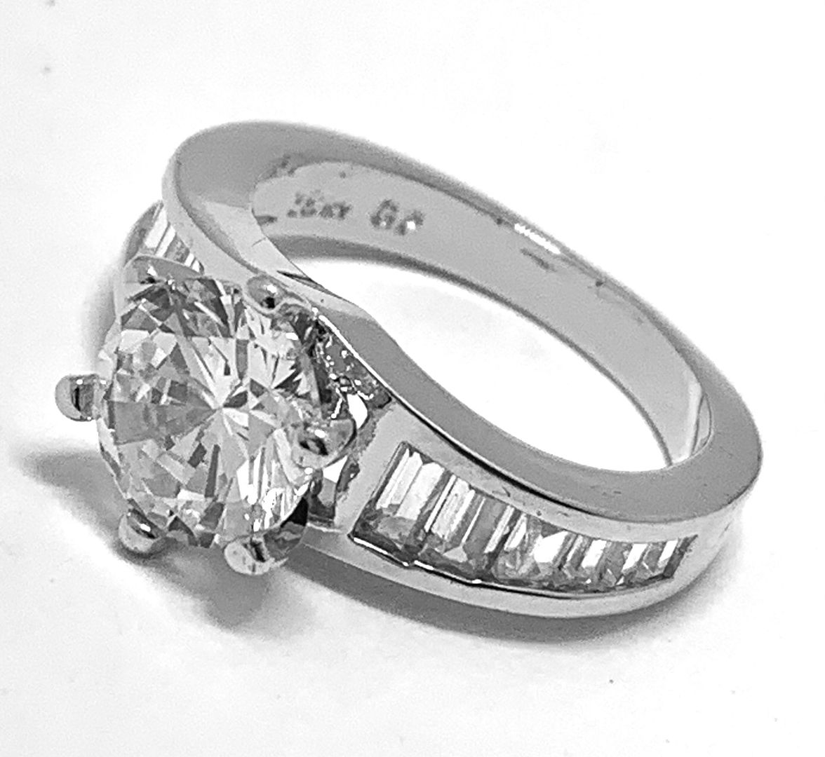Modern Design 4.50ctw Diamonique Diamon Engagement Ring | Property Room