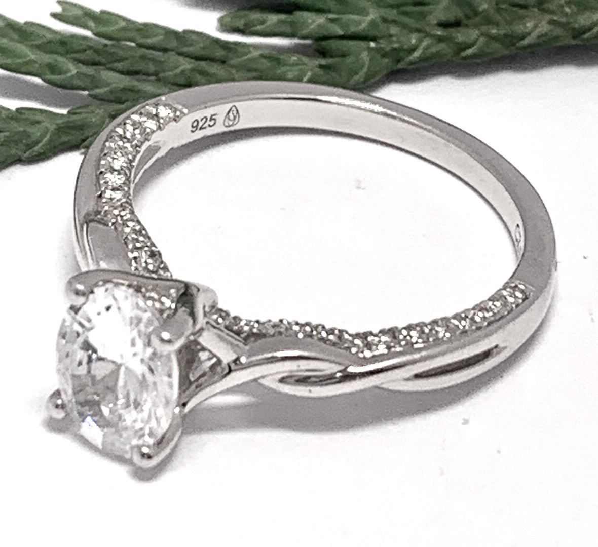 Designer .925 Sterling Silver & 18k WG 1.29ctw Diamond Art CZ Engagement Ring | Property Room