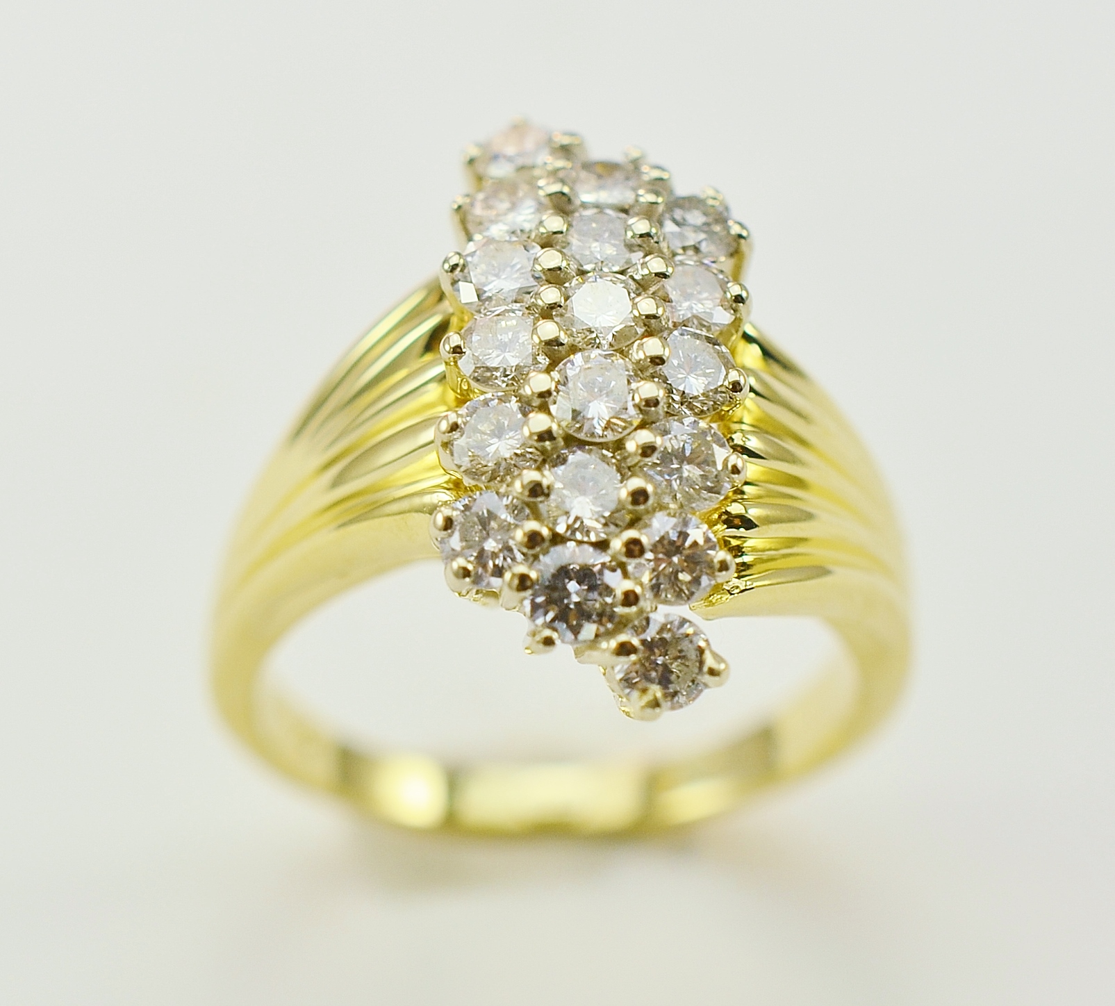 14K Yellow Gold 5.84 Grams 1.00 Carat t.w. Diamond Dinner Ring ...