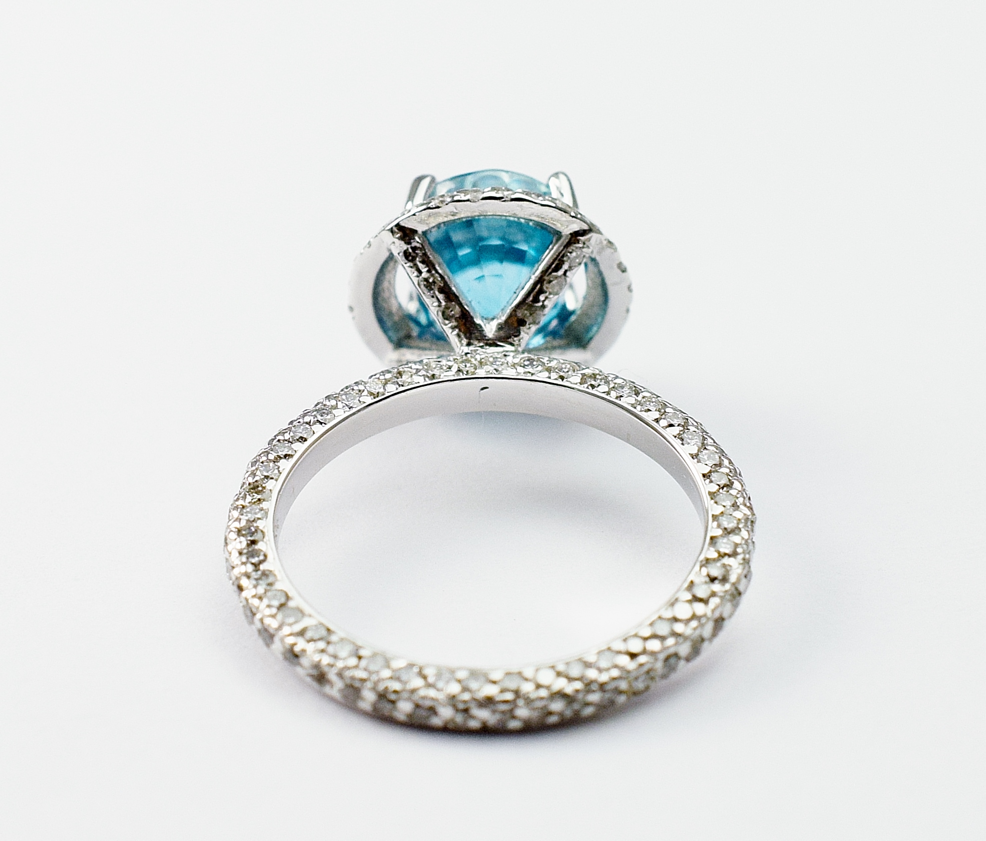 Platinum 3.62 Grams Diamond All Around Ring With Natural Blue Zircon ...