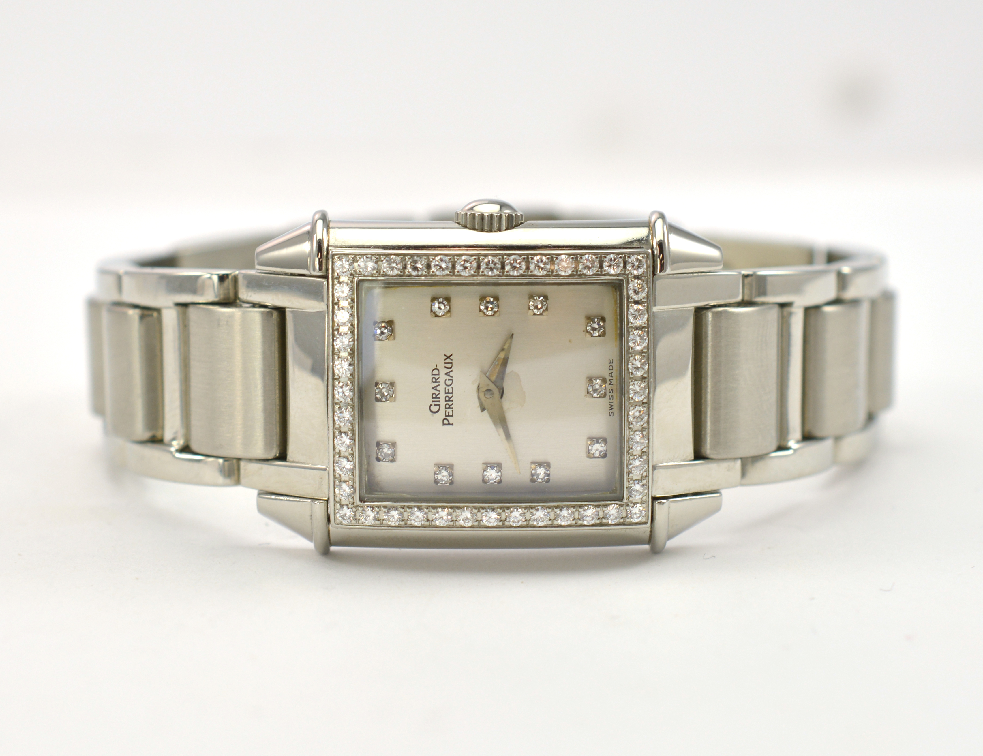 Girard Perregaux Vintage 1945 Quartz Original White Silver Dial Lady's ...