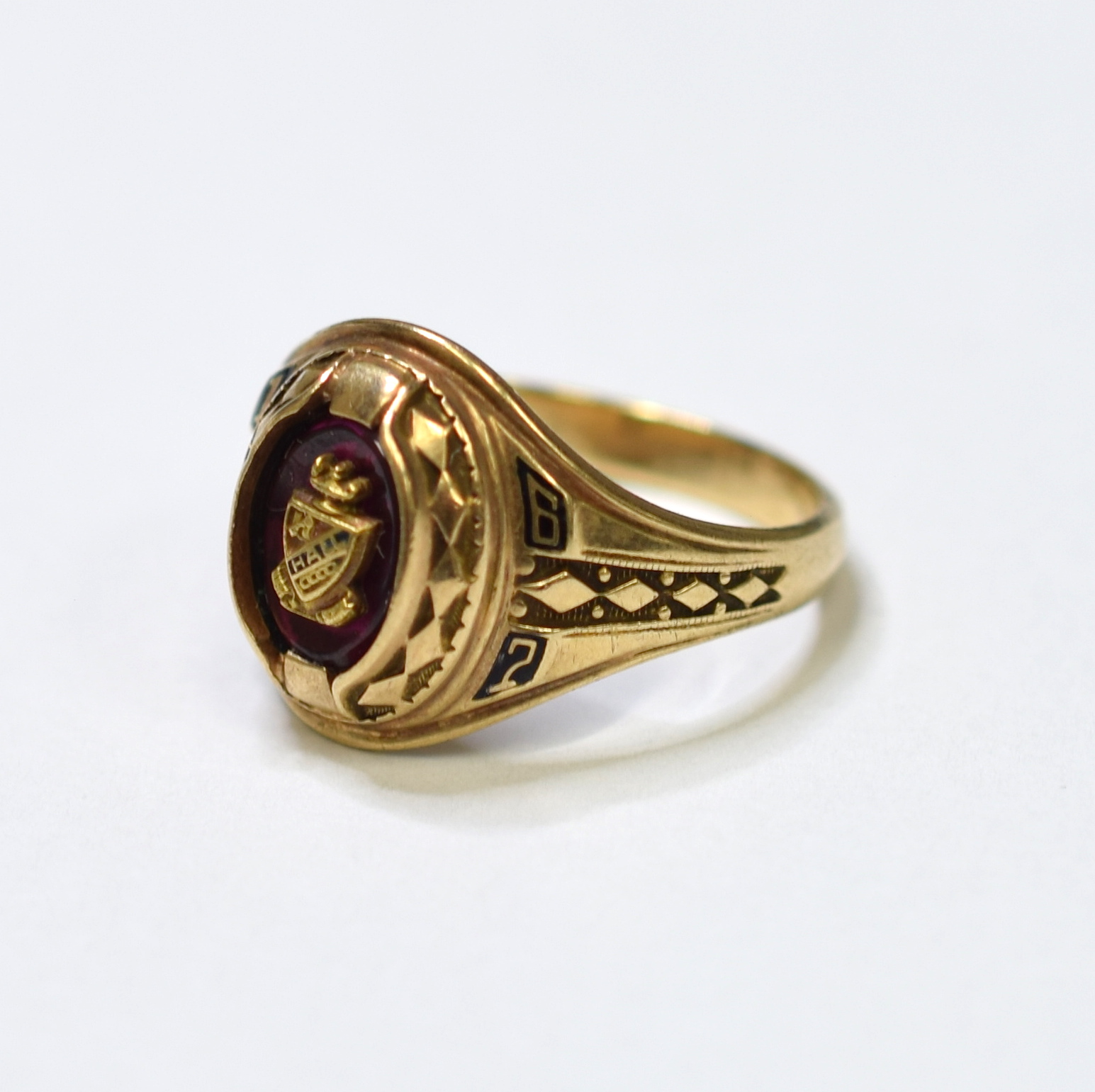 10K Yellow Gold 4.65 Grams Class Ring | Property Room