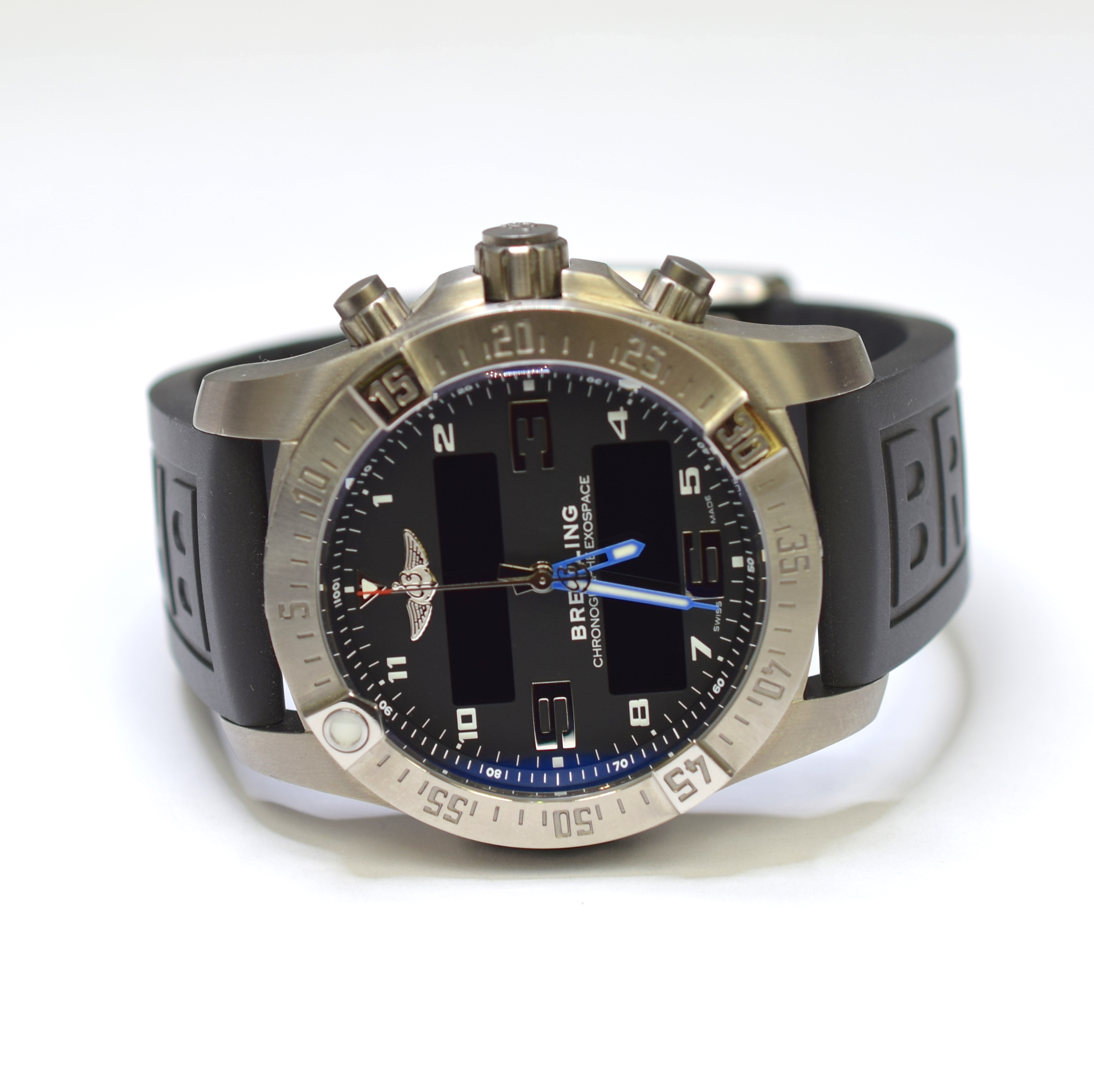 Breitling Exospace B55 Titanium Mens Watch on Rubber Strap EB5510 ...