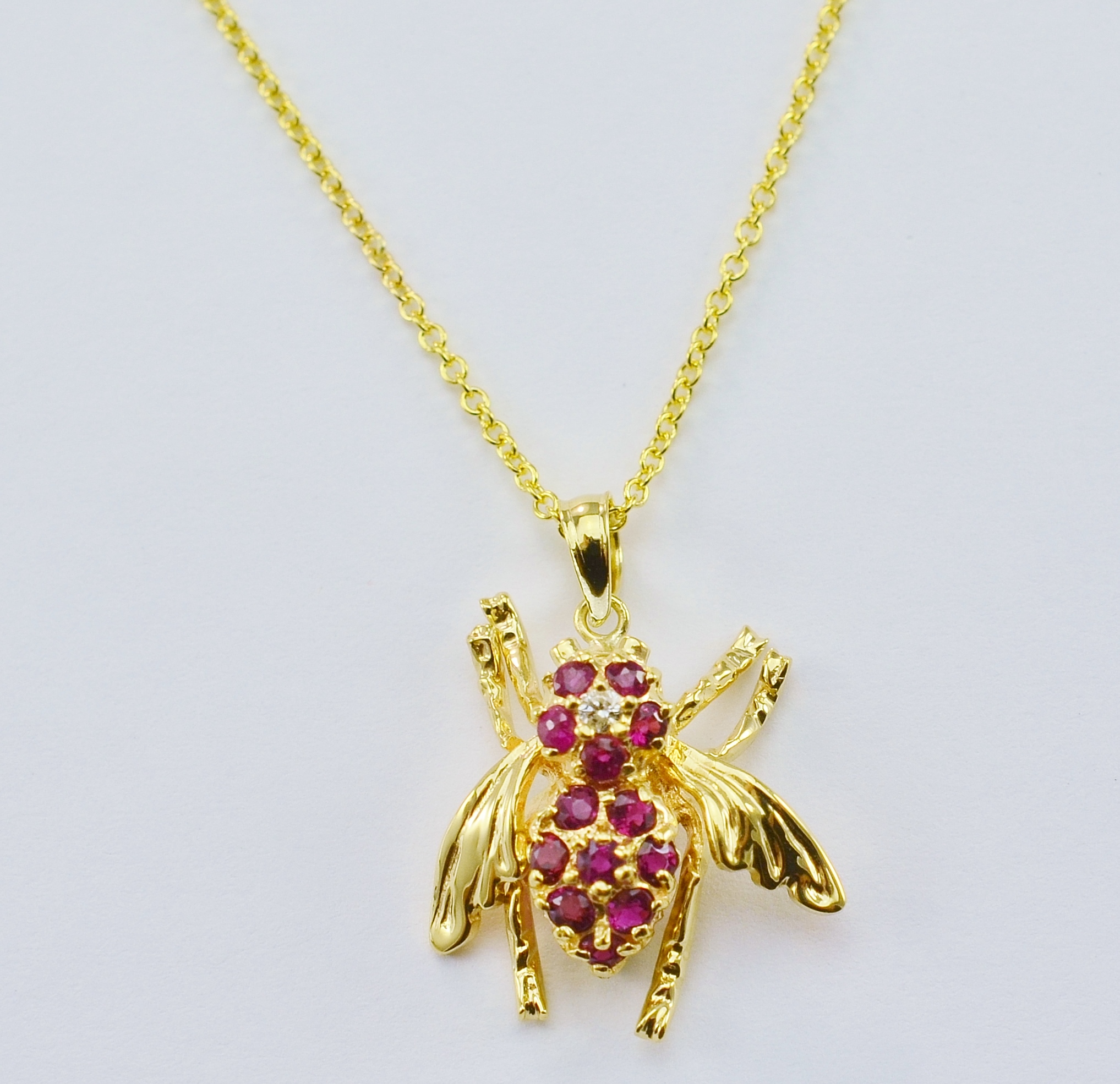 10K Yellow Gold 4.0 Grams Ruby and Diamond Fly Pendant With Gold Chain ...