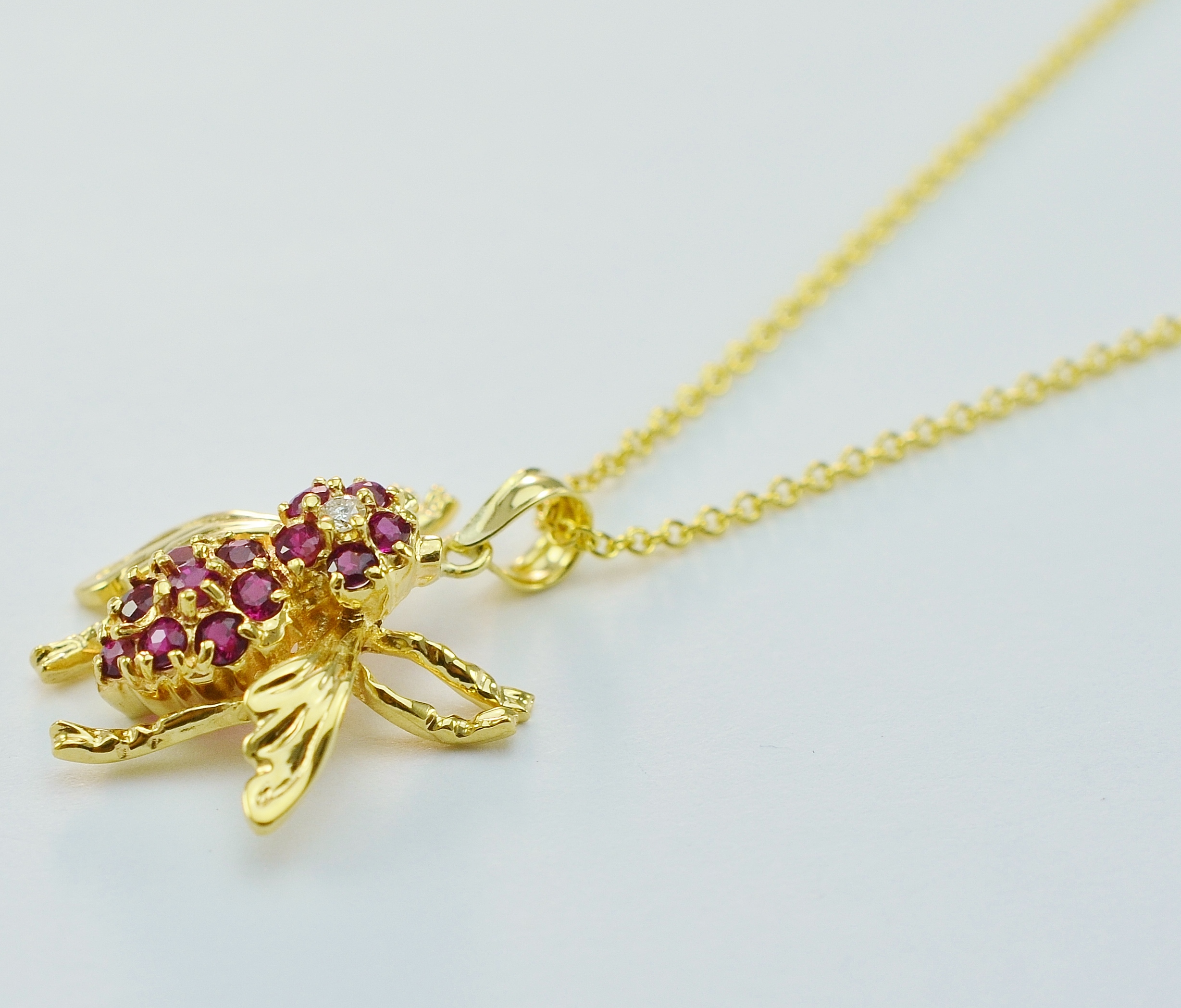 10K Yellow Gold 4.0 Grams Ruby and Diamond Fly Pendant With Gold Chain ...