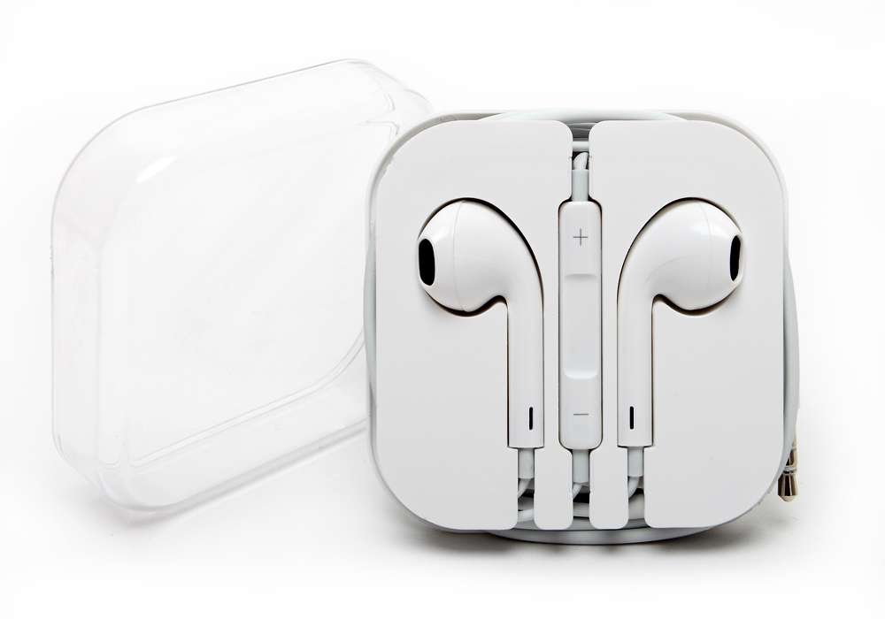 Earpods with Mic & Volume Control | Property Room