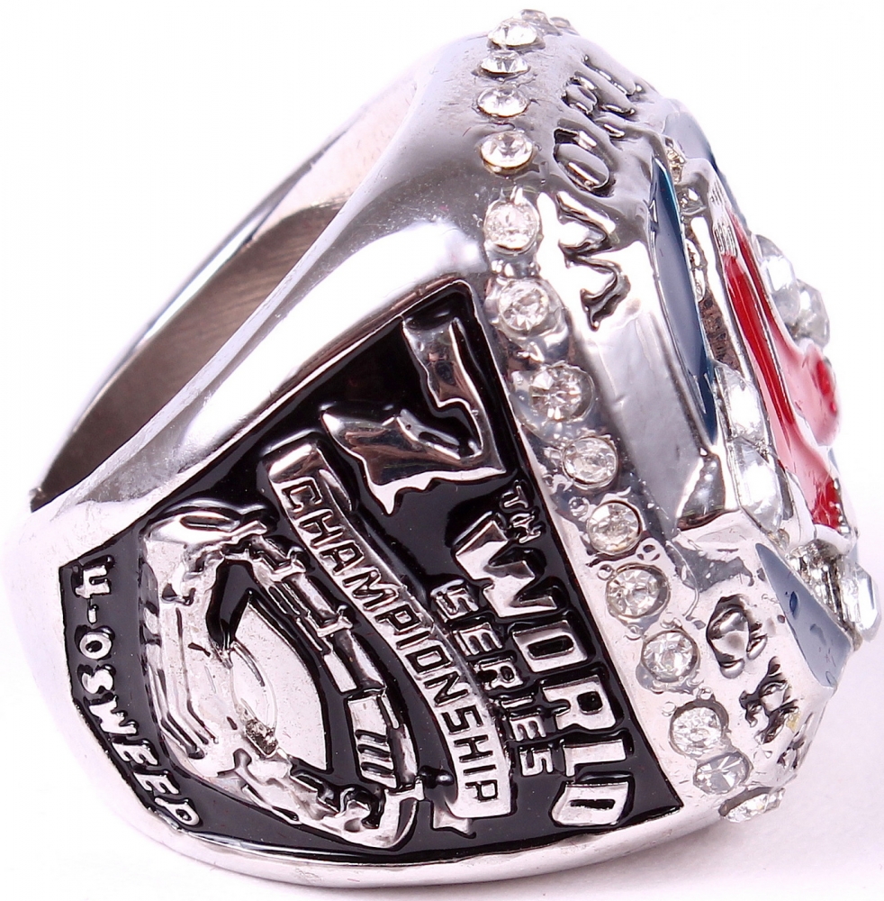 MLB Boston Red Sox 2007 Championship Replica Ring Size 10 | Property Room