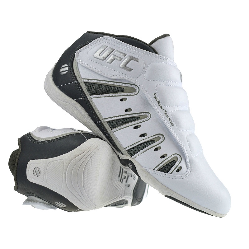 New UFC Training Lightweight Womens Shoes Size 9 | Property Room