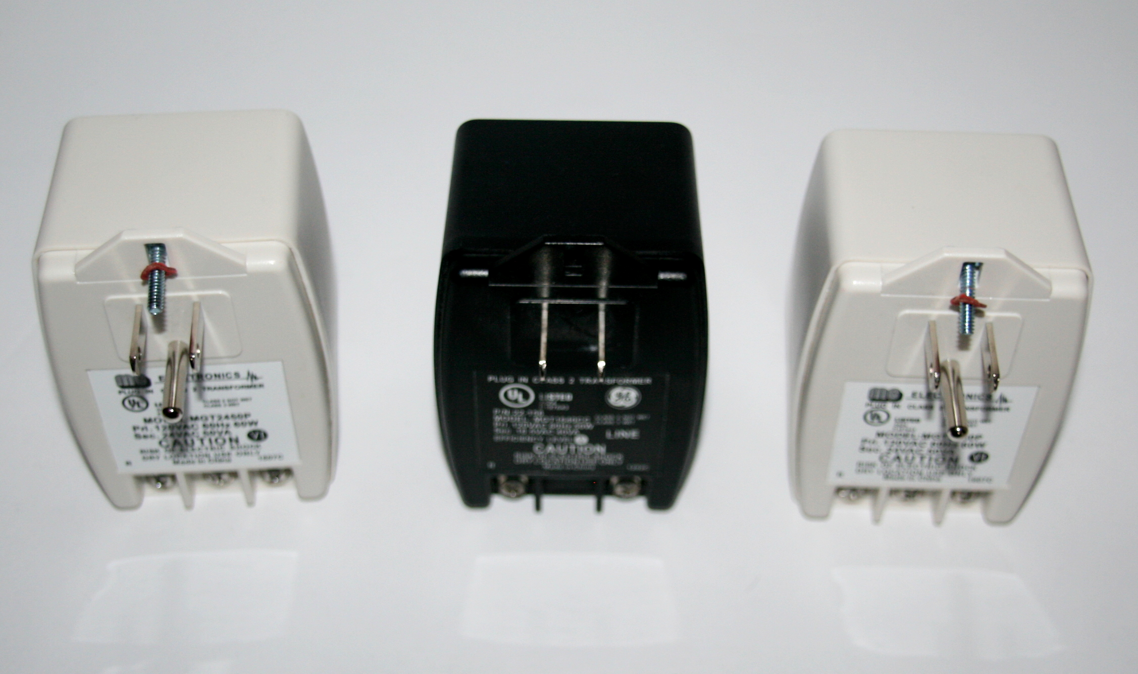 Plug-In Class 2 Transformers (Set of 3) | Property Room