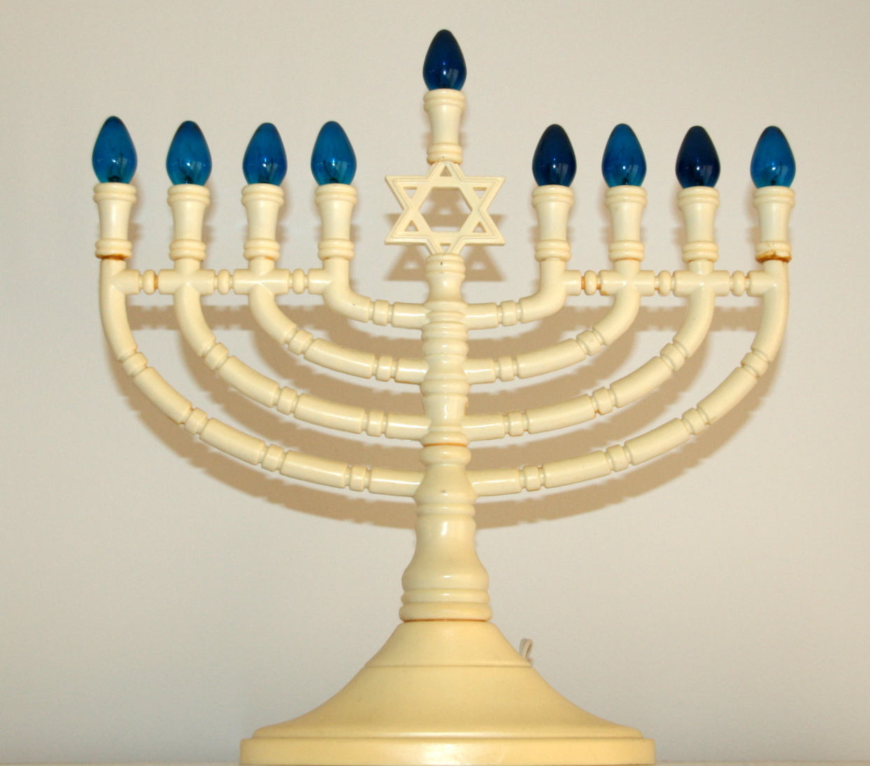 Judaica Deluxe White Electric Menorah with Bulbs | Property Room