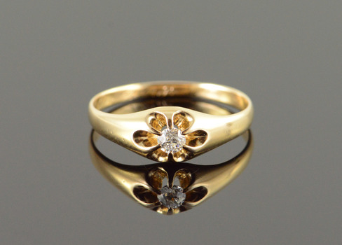 10K 1.9g 0.15 CT Diamond Gypsy Setting Engagement Yellow Gold Ring ...