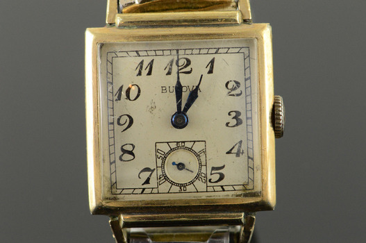 24mm Vintage Bulova Square Mechanical Wrist Watch - Men's | Property Room
