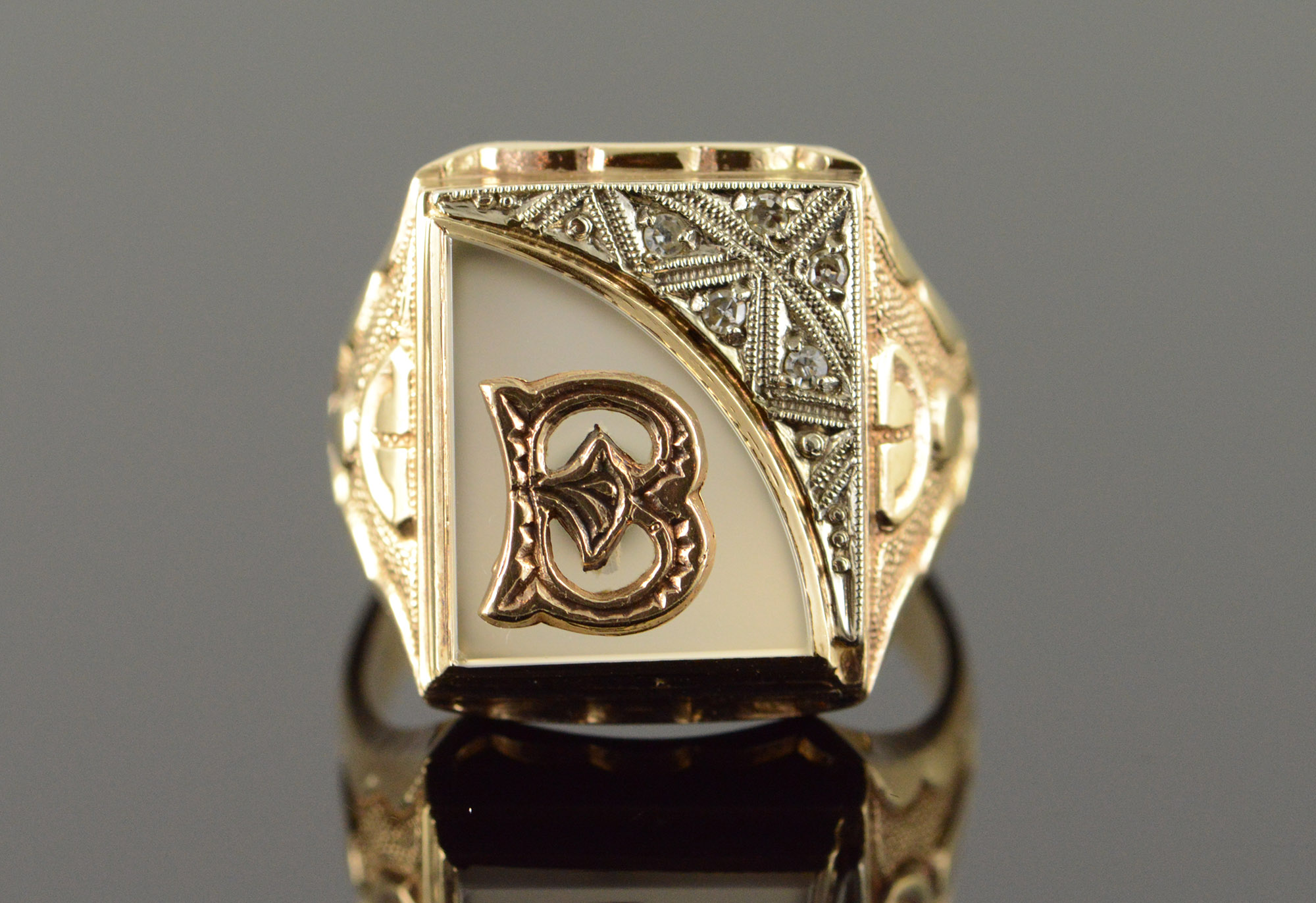 10K 0.04 CTW Diamond B Monogram Letter Initial Vintage Yellow Gold Ring ...