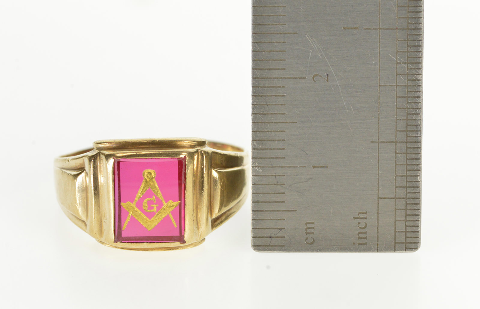 10K 1940's Syn. Ruby Masonic Compass Square Yellow Gold Ring, Size 11. ...