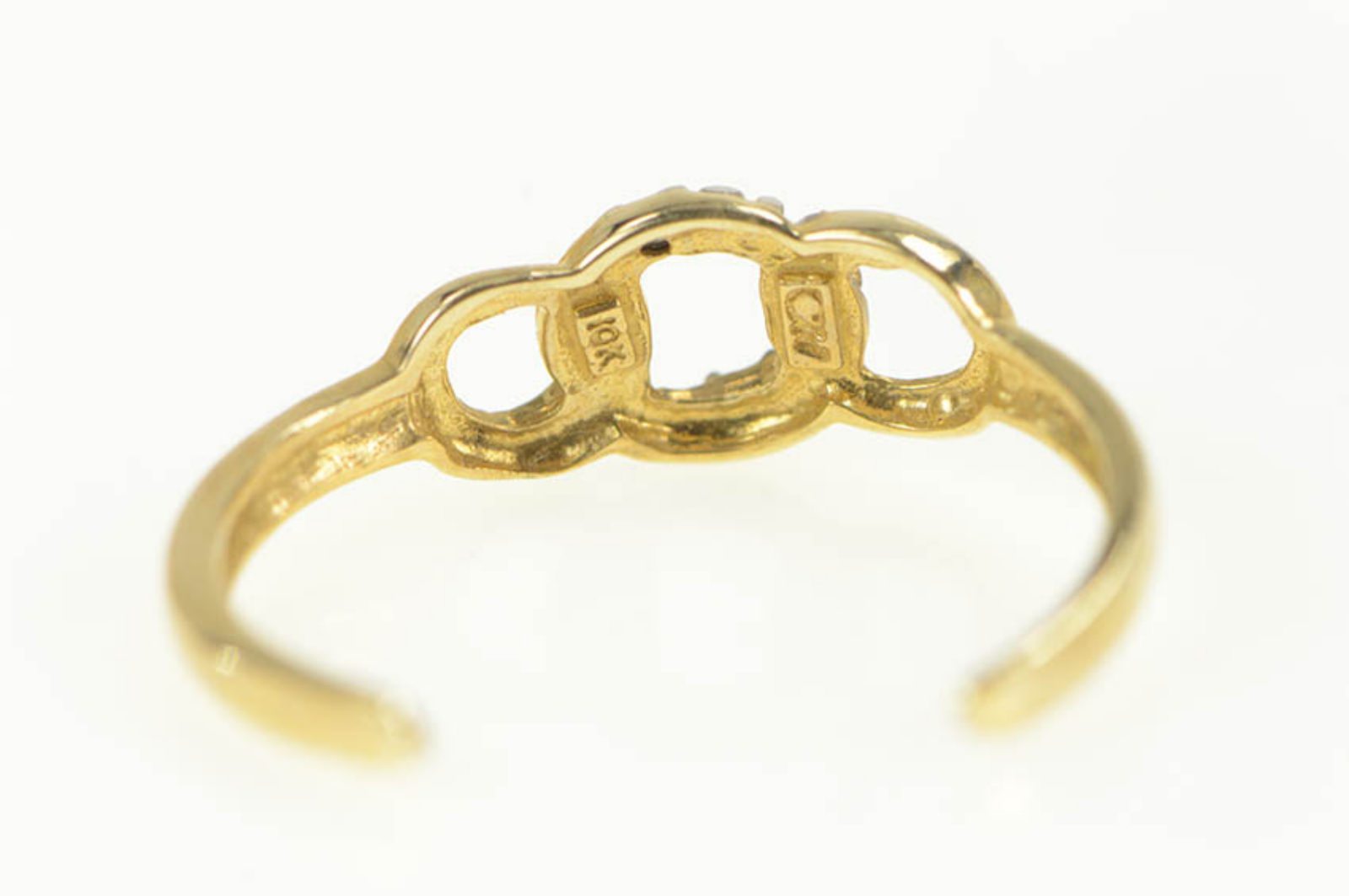10K Chain Link Pattern Diamond Accent Toe Yellow Gold Ring, Size 3.25 ...
