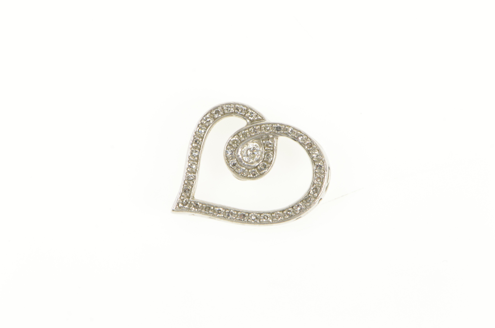10K Classic Diamond Inset Loop Heart Love White Gold Pendant | Property ...