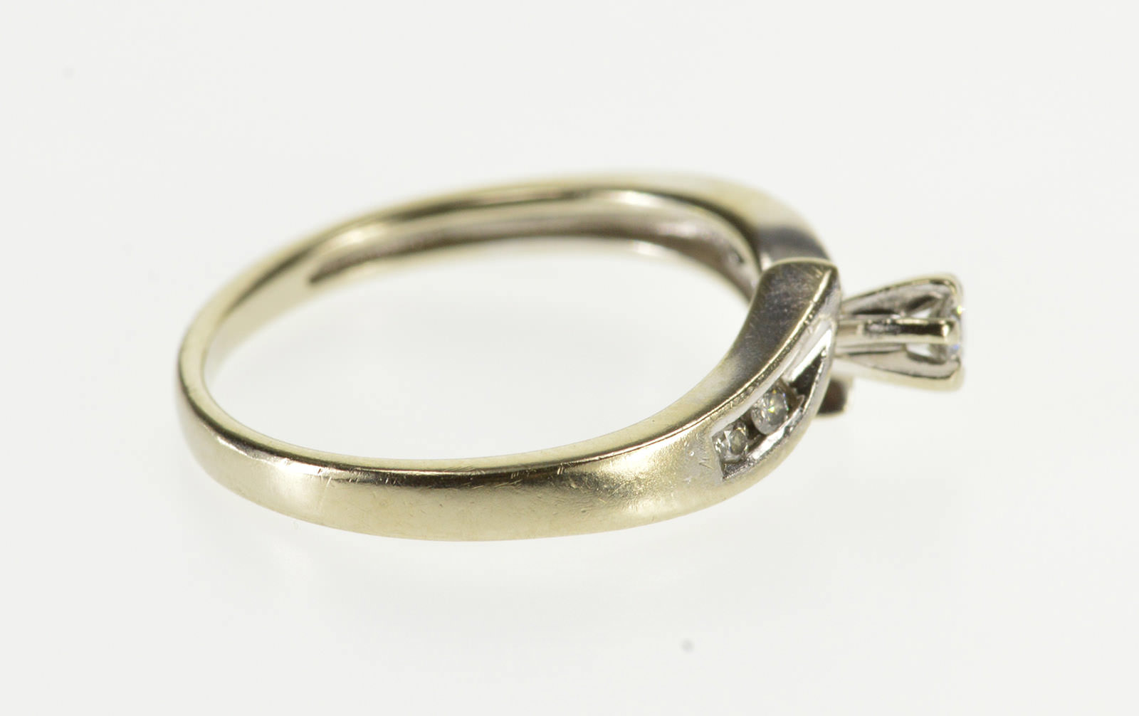 10K Diamond Channel Inset Peg Head Engagement White Gold Ring, Size 4. ...