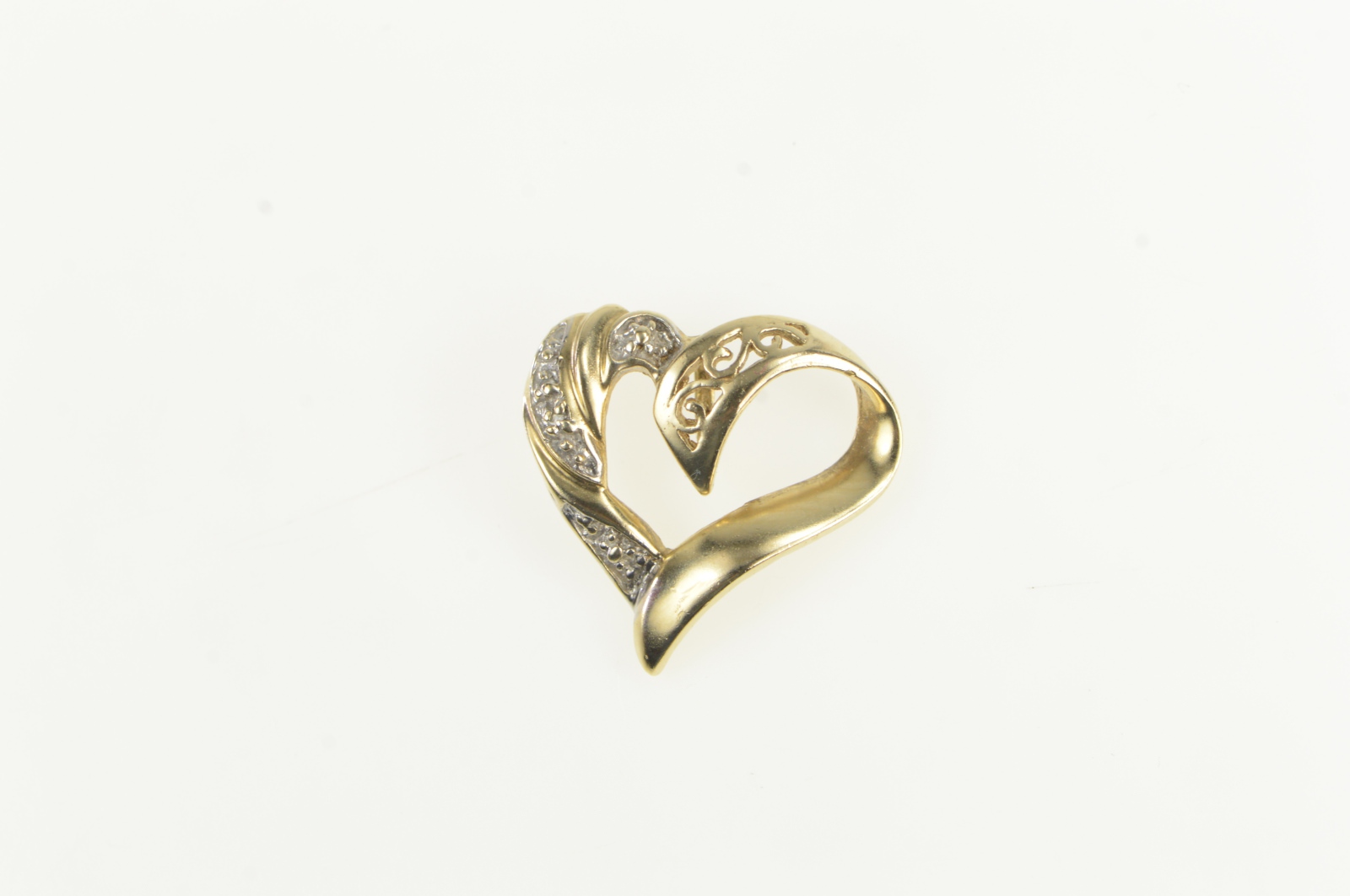 10K Diamond Curvy Loop Heart Love Yellow Gold Pendant | Property Room