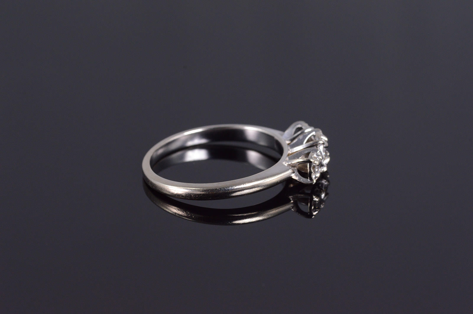 10K Diamond Inset Three Stone Peg Head Engagement White Gold Ring, Size ...