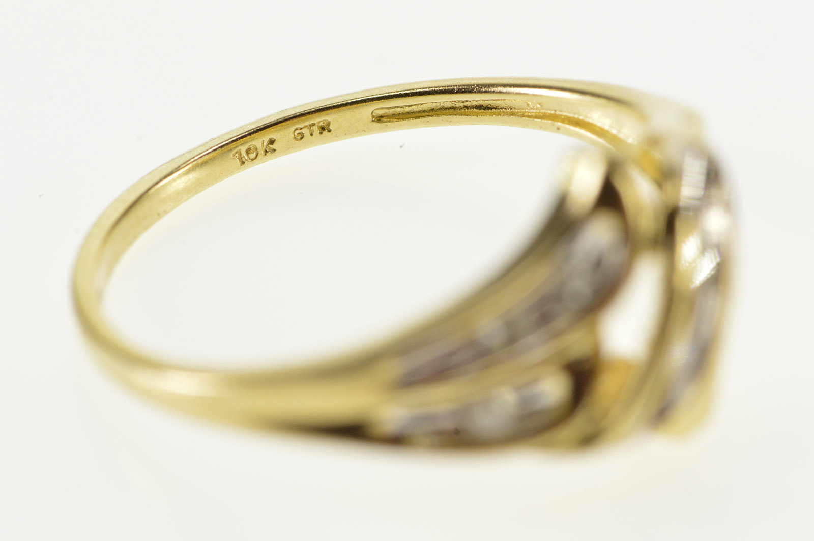 10K Diamond Wavy Channel Inset Curvy Bypass Yellow Gold Ring, Size 6.5 ...