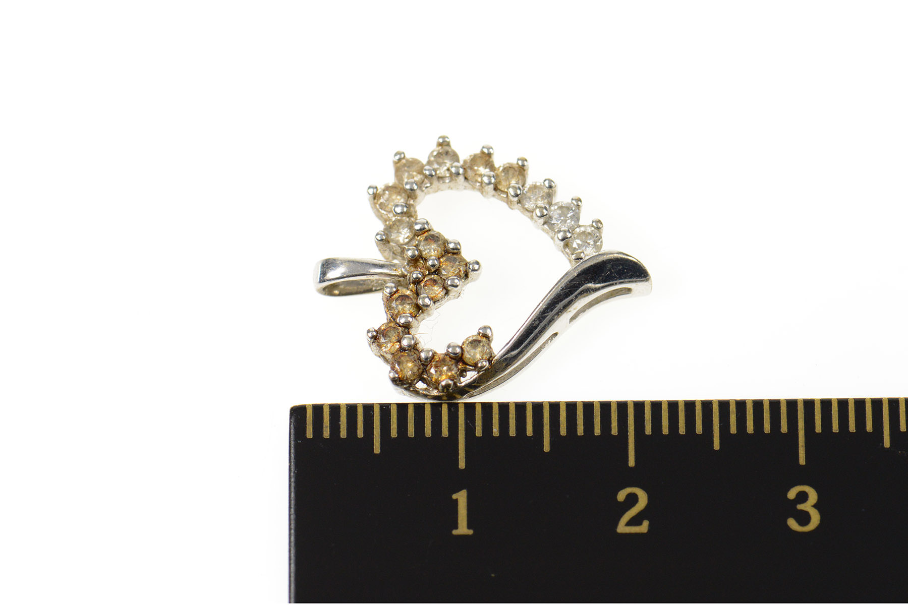 10K Graduated Fancy Diamond Heart Love Symbol White Gold Pendant ...