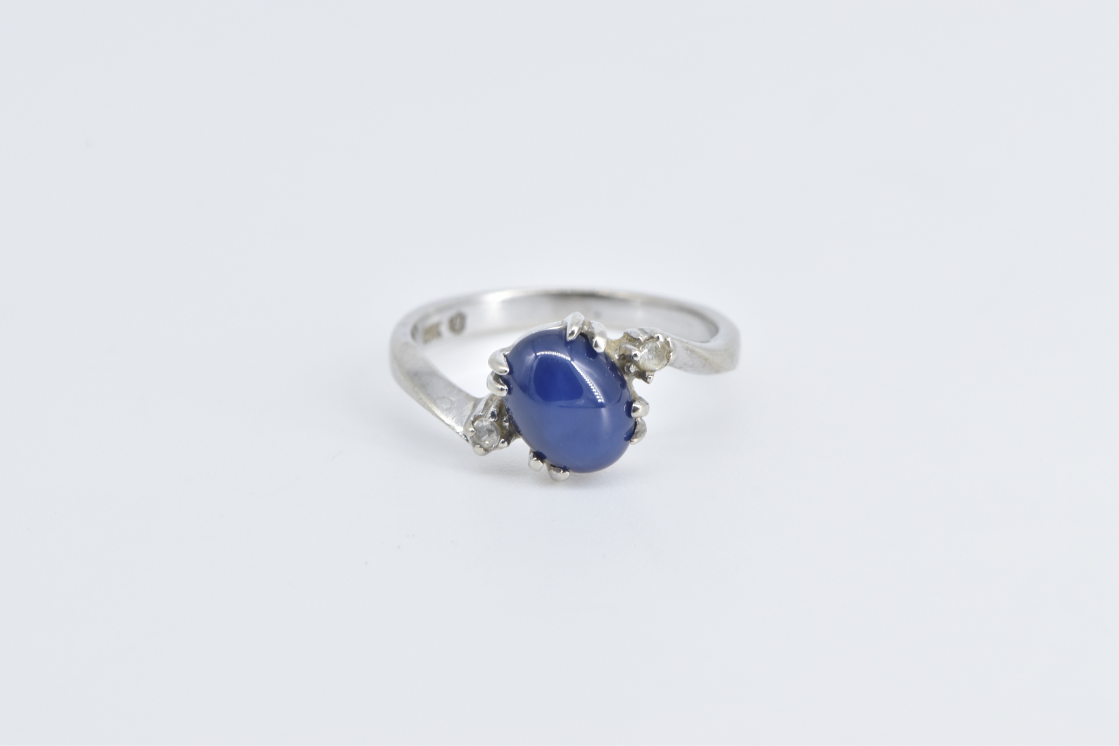 10K Oval Syn. Star Sapphire Vintage Bypass White Gold Ring, Size 4.75 ...