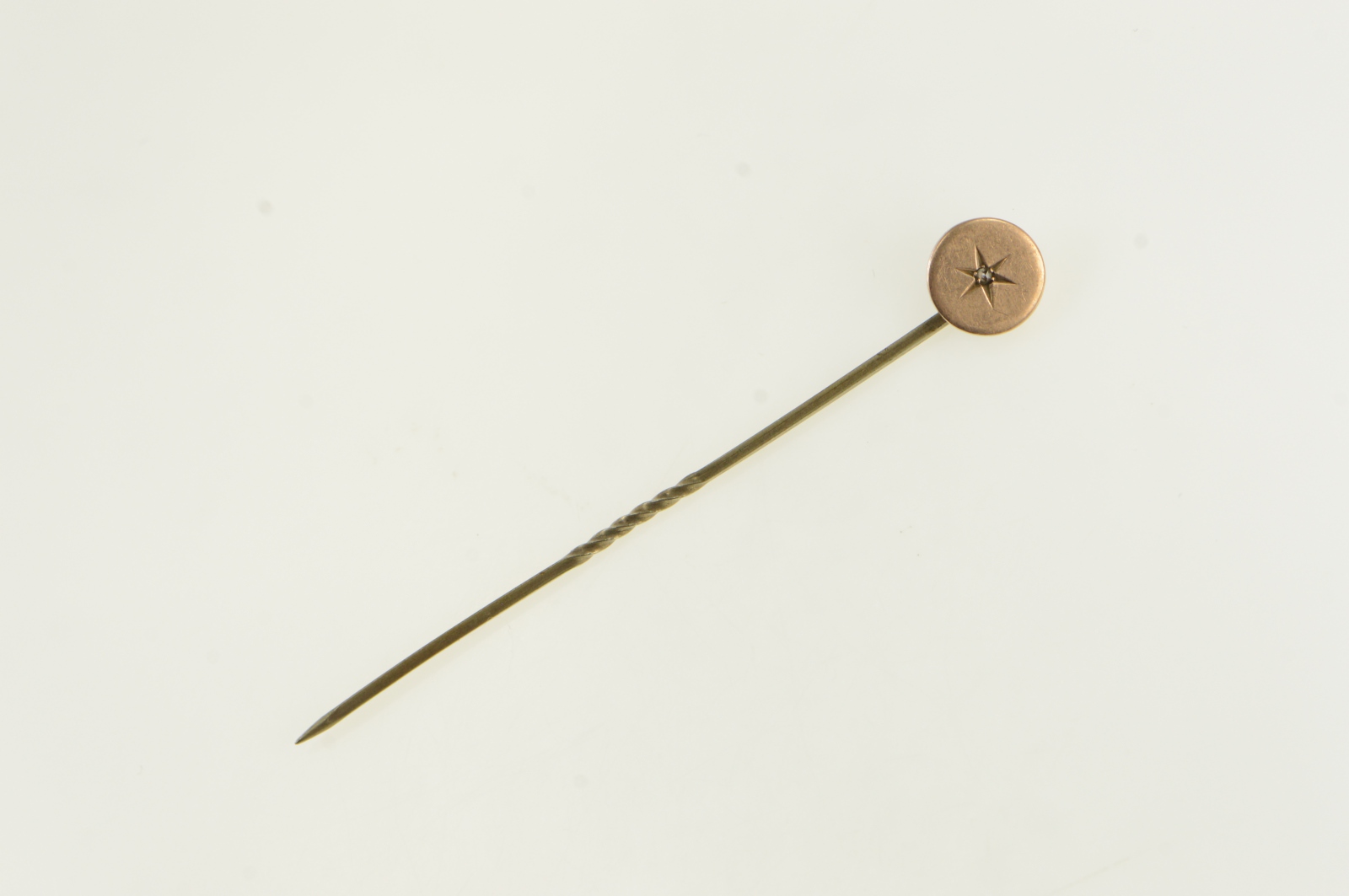 10K Victorian Diamond Round Circle Yellow Gold Stick Pin | Property Room