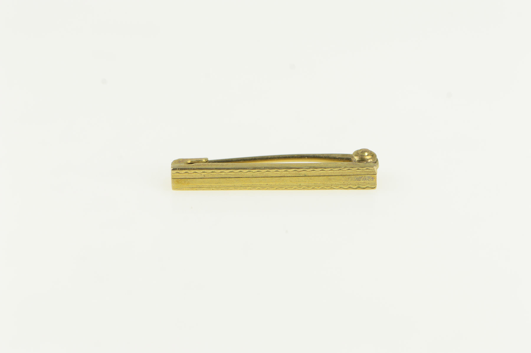 10K Vintage Bar Squared Pinstripe Bar Yellow Gold Pin/Brooch | Property ...
