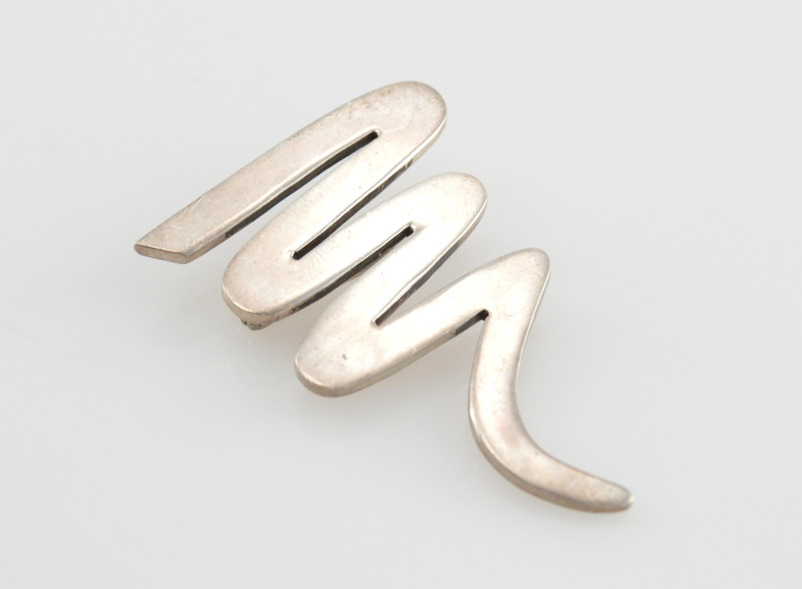 11.7g Solid Silver Modern Zig Zag Sterling Pin Marked 925 | Property Room