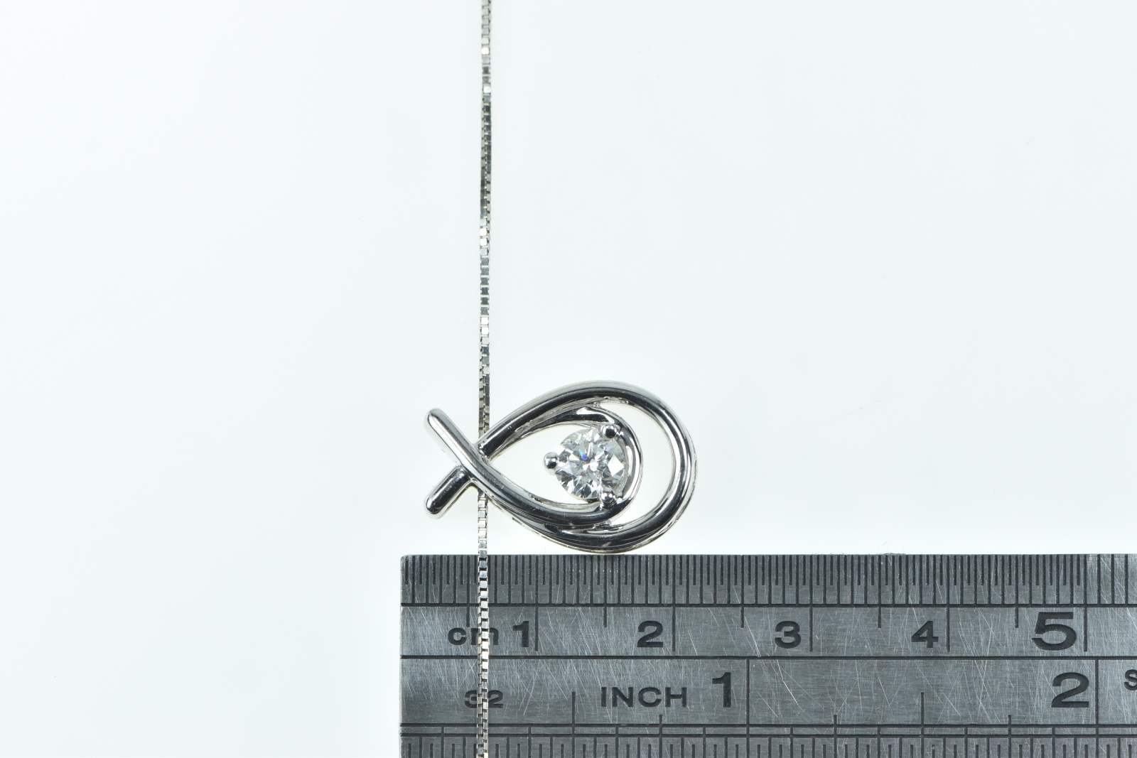 14K 0.48 Ct Diamond Loop Journey Symbol White Gold Necklace 17.5-19.5" | Property Room