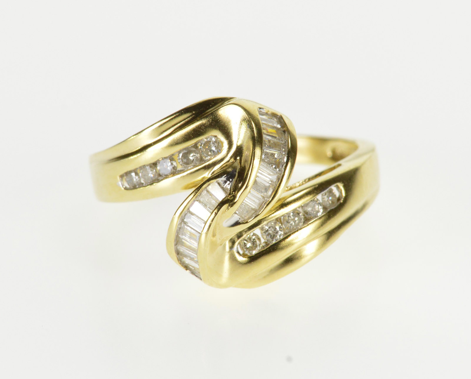 14K 0.54 Ctw Diamond Channel Inset Wavy Freeform Yellow Gold Ring, Size ...