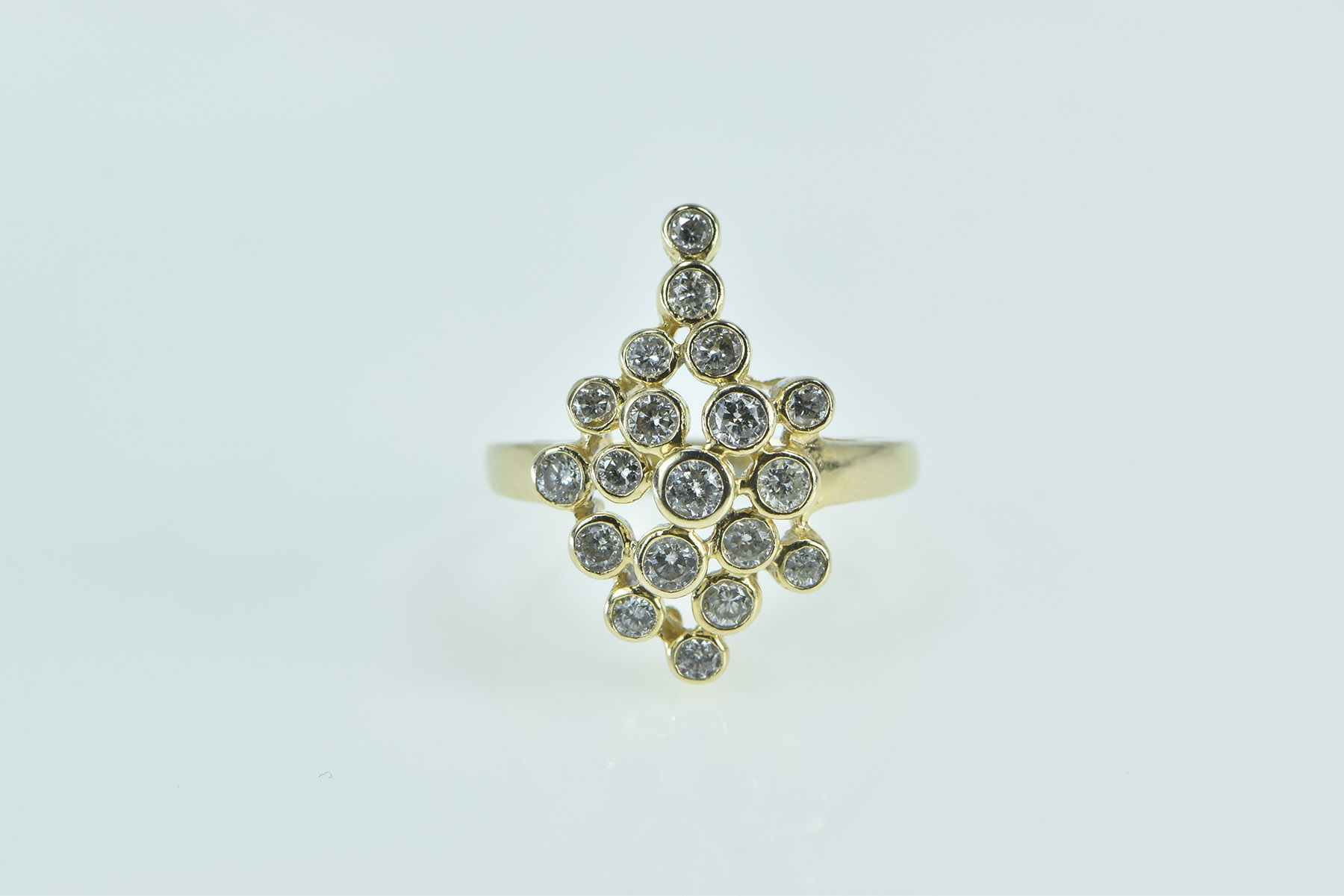 14K 1.08 Ctw Diamond Geometric Circle Cluster Yellow Gold Ring, Size 8 ...