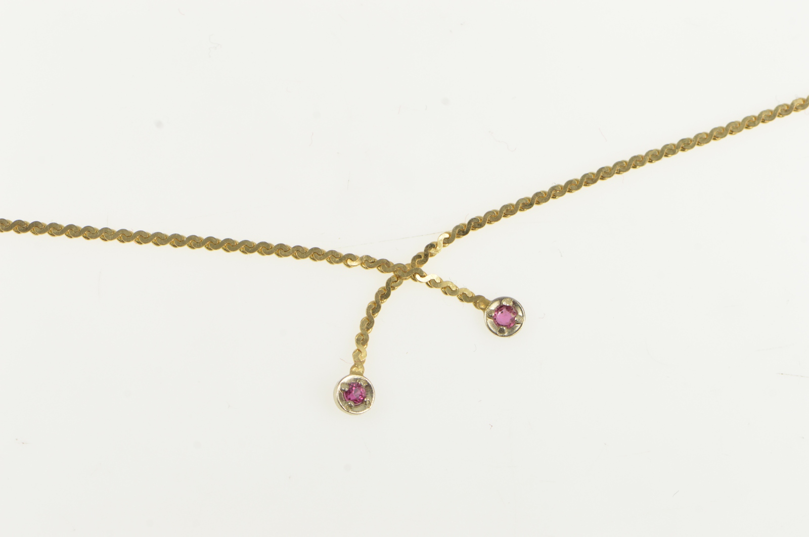 14K 1.1mm Ruby Inset Serpentine Chain Vintage Yellow Gold Bracelet 8.75" | Property Room