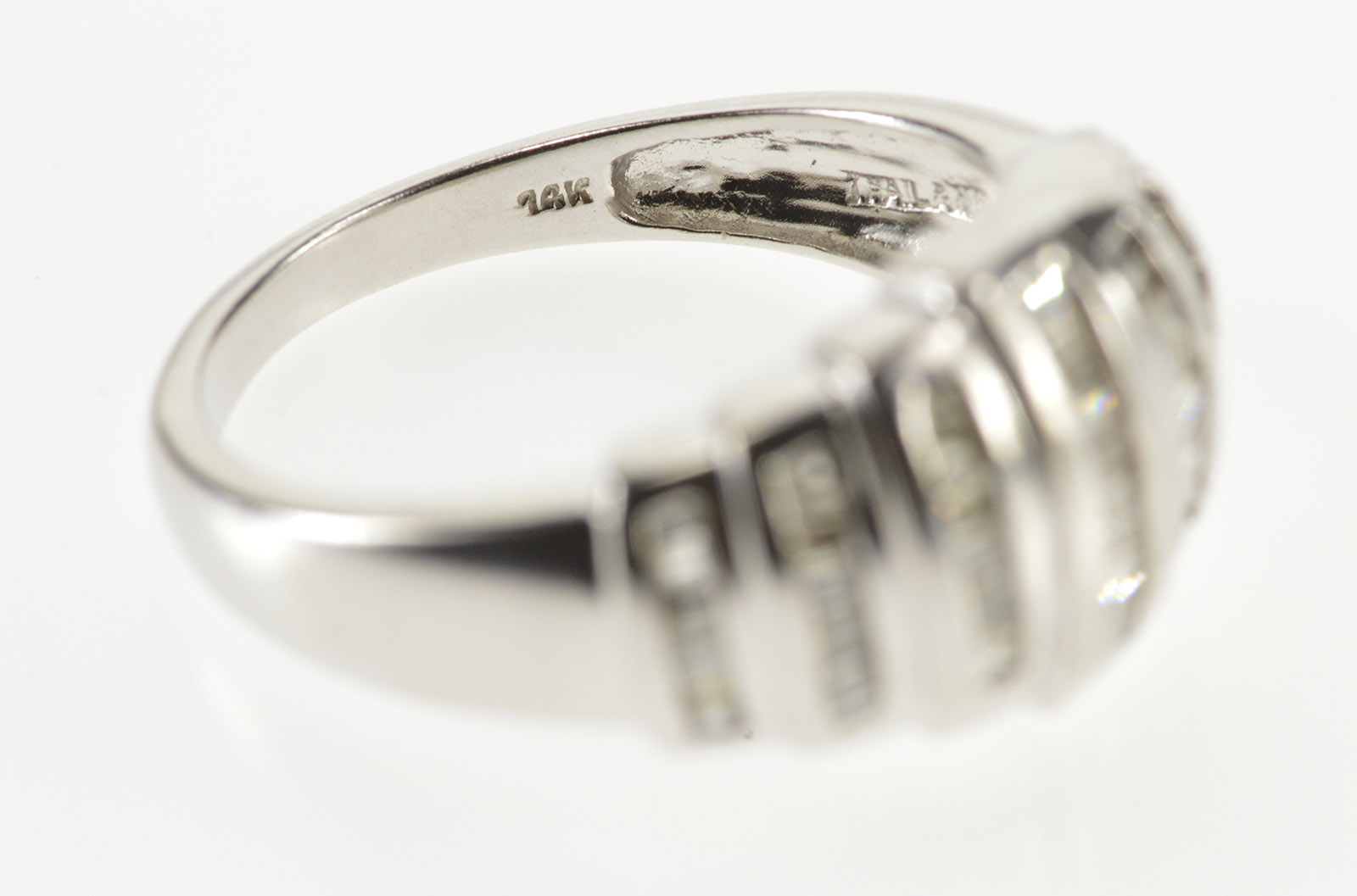 14K 1.74 Ctw Rounded Diamond Channel Inset Band White Gold Ring, Size 7 ...