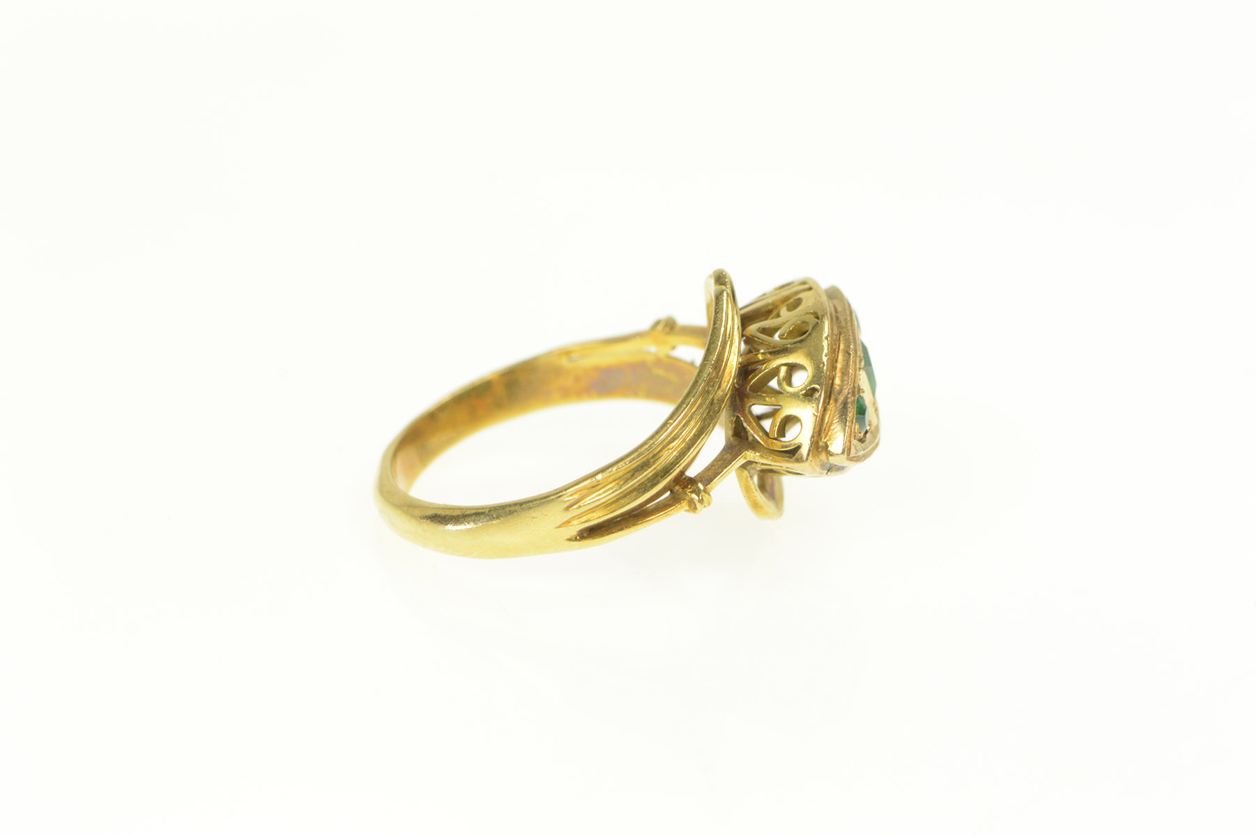 14K 1950's Natural Emerald Raised Filigree Bypass Yellow Gold Ring ...