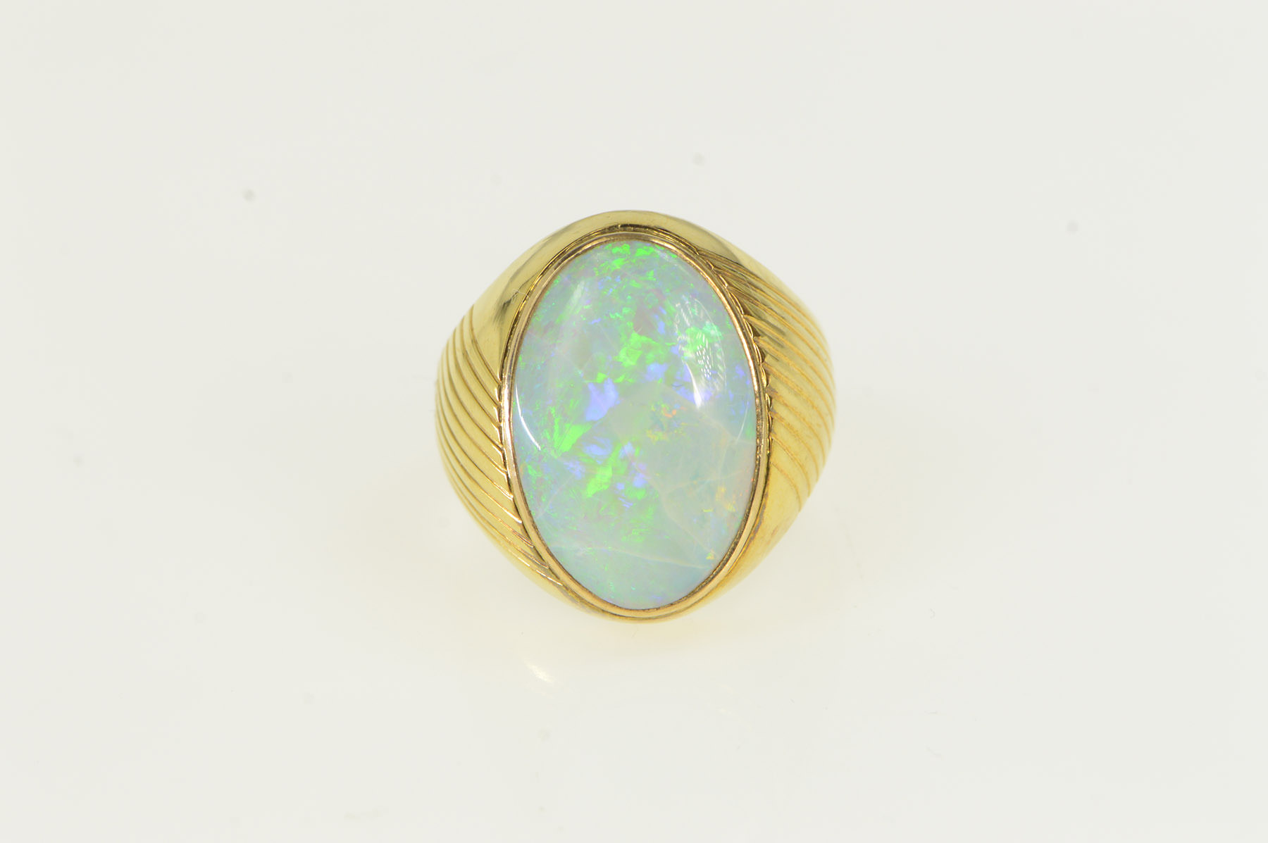 14K 1960's Natural Opal Oval Grooved Graduated Yellow Gold Ring, Size 9 ...