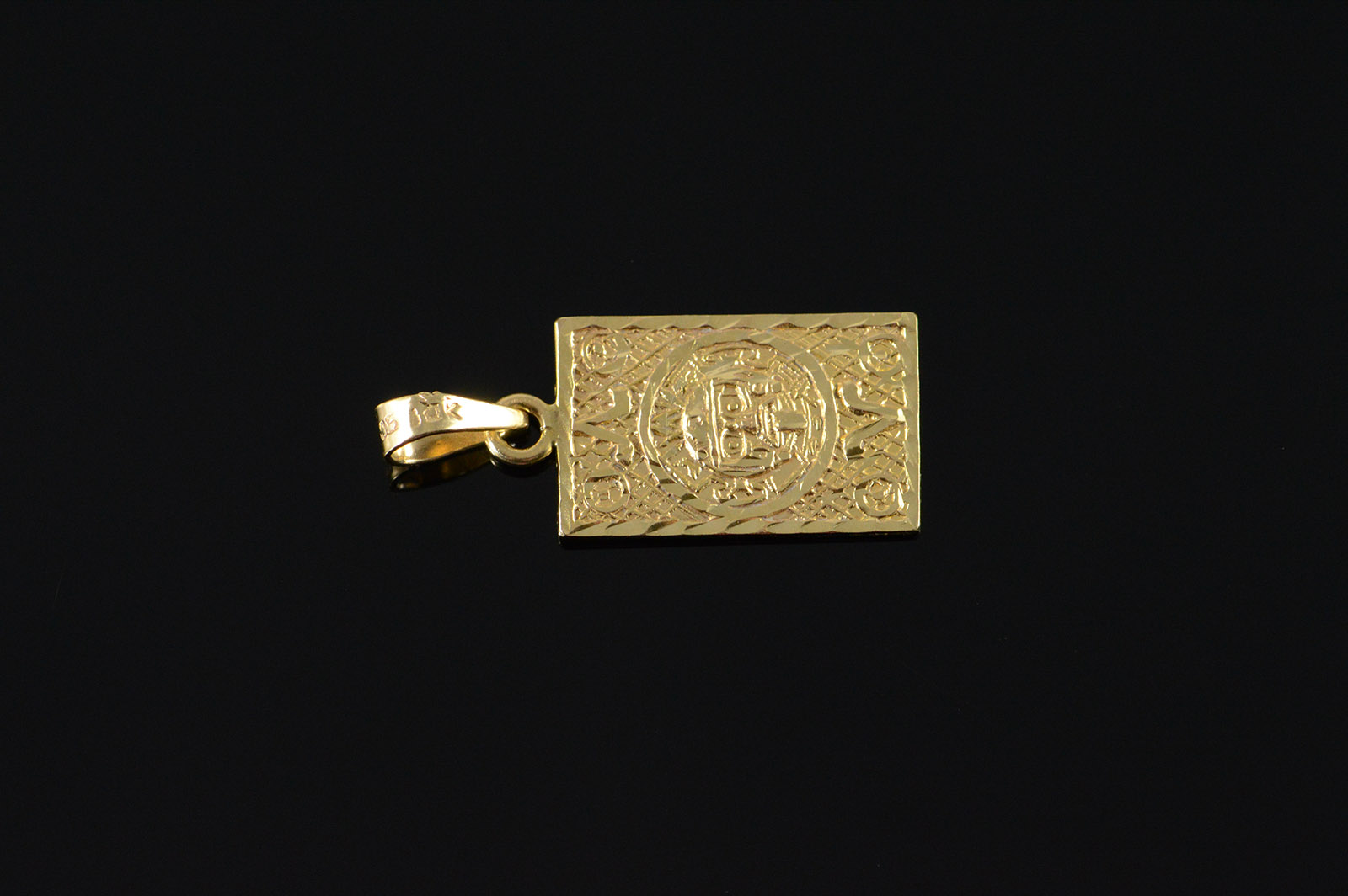 14K 2g Aztec Ancient Mexico Mexican Face Engraved Yellow Gold Pendant ...