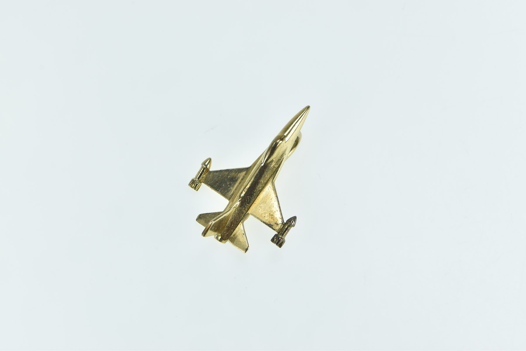 14K 3D Fighter Jet Plane Vintage Yellow Gold Charm/Pendant | Property Room