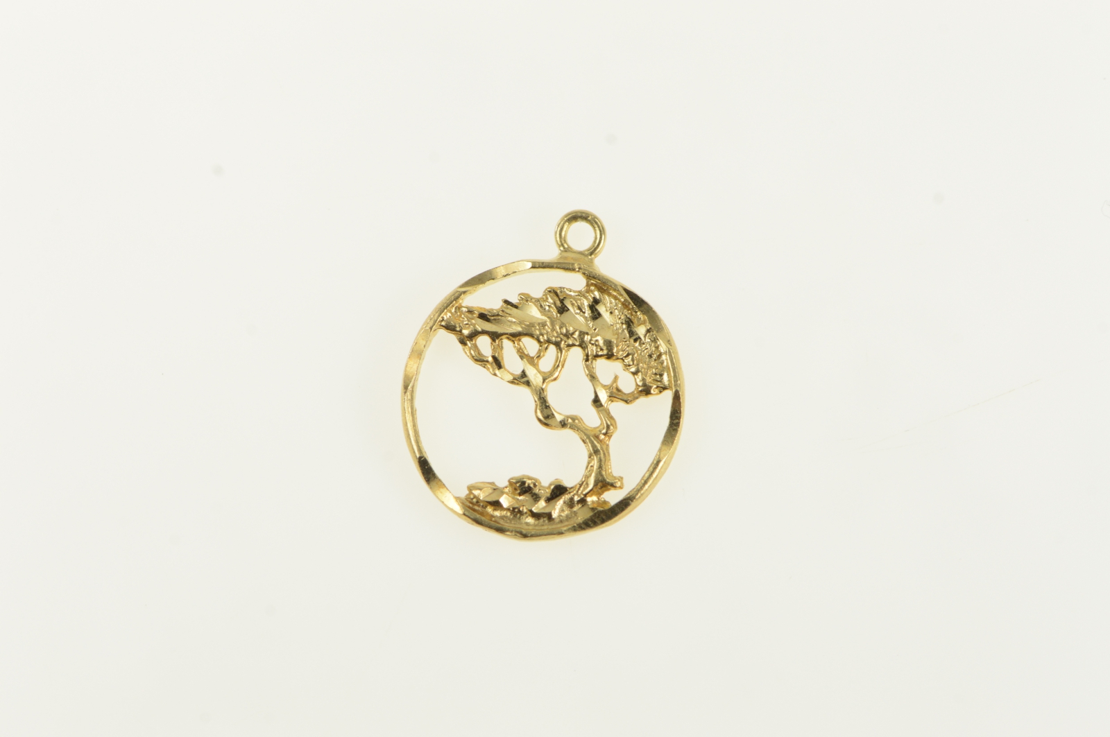 14K Acacia Tree Of Life Serengeti Round Yellow Gold Charm/Pendant ...