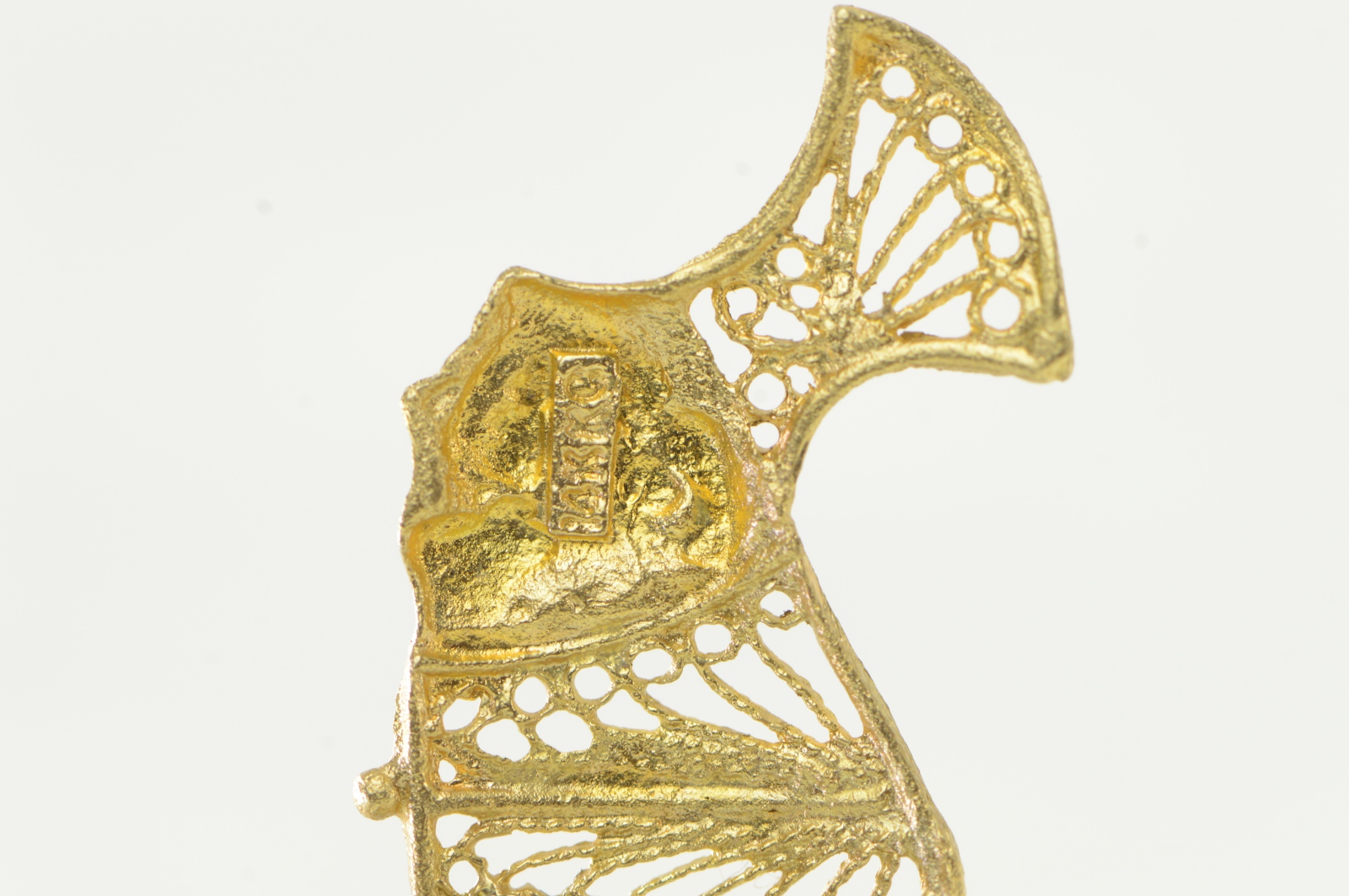 14K Ancient Egyptian Queen Nefertiti Filigree Yellow Gold Pendant ...