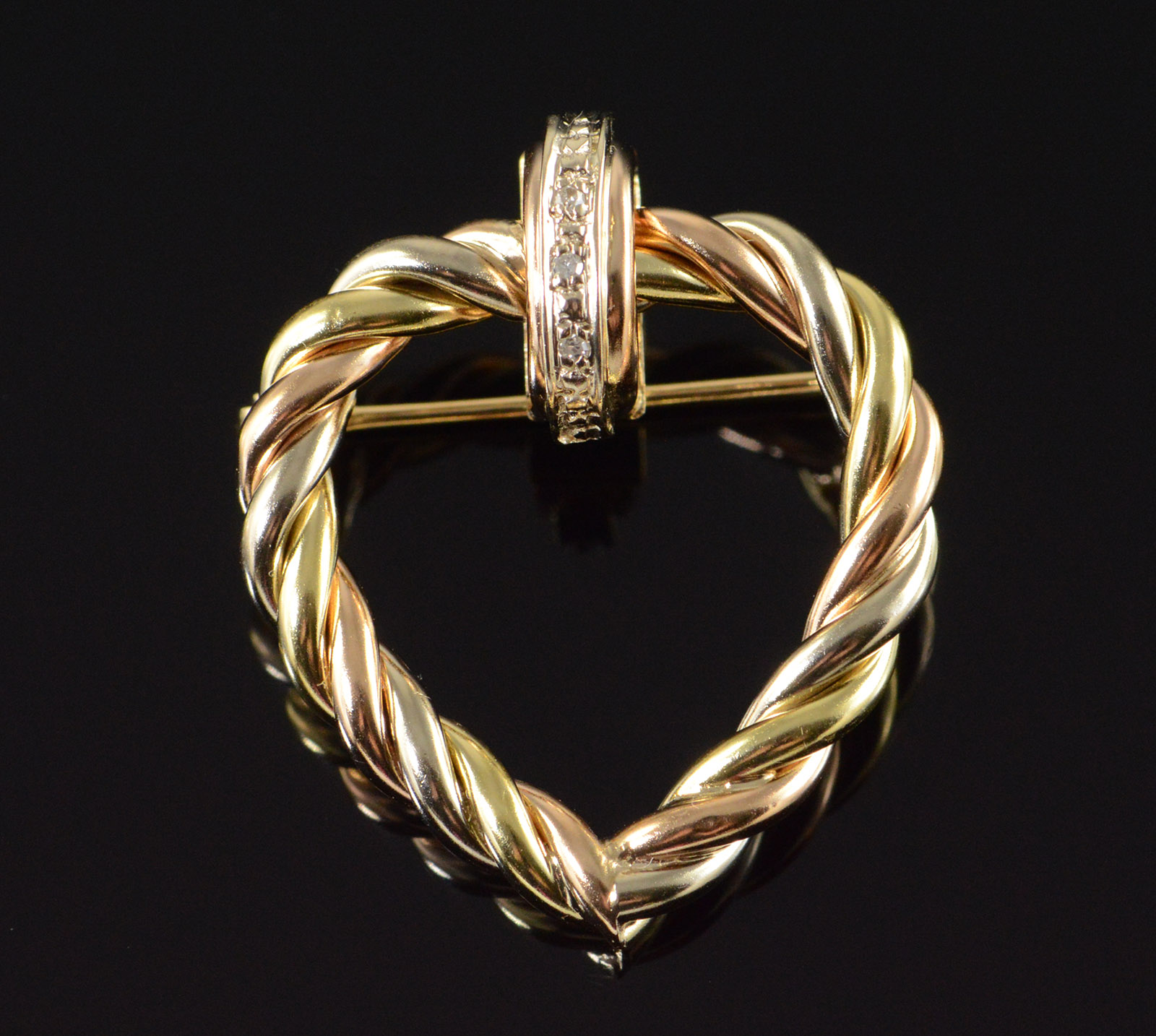 14K Diamond Accented Rope Outline Yellow Gold Pin/Brooch | Property Room