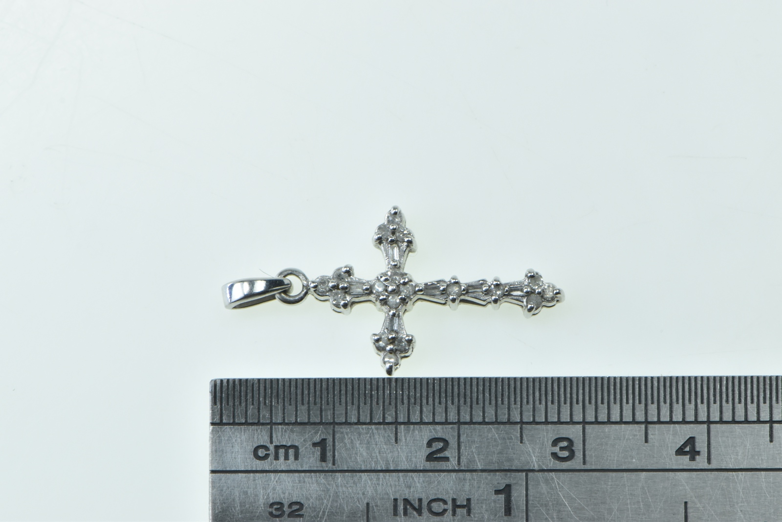 14K Diamond Encrusted Cross Christian Faith White Gold Pendant ...
