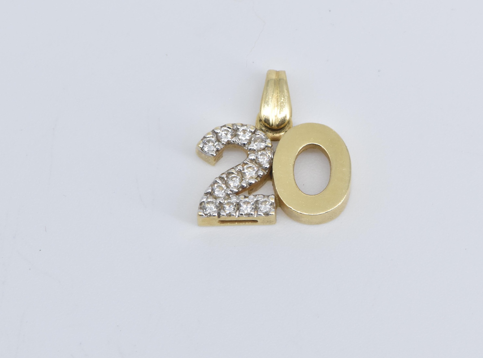 necklaces-pendants | Property Room