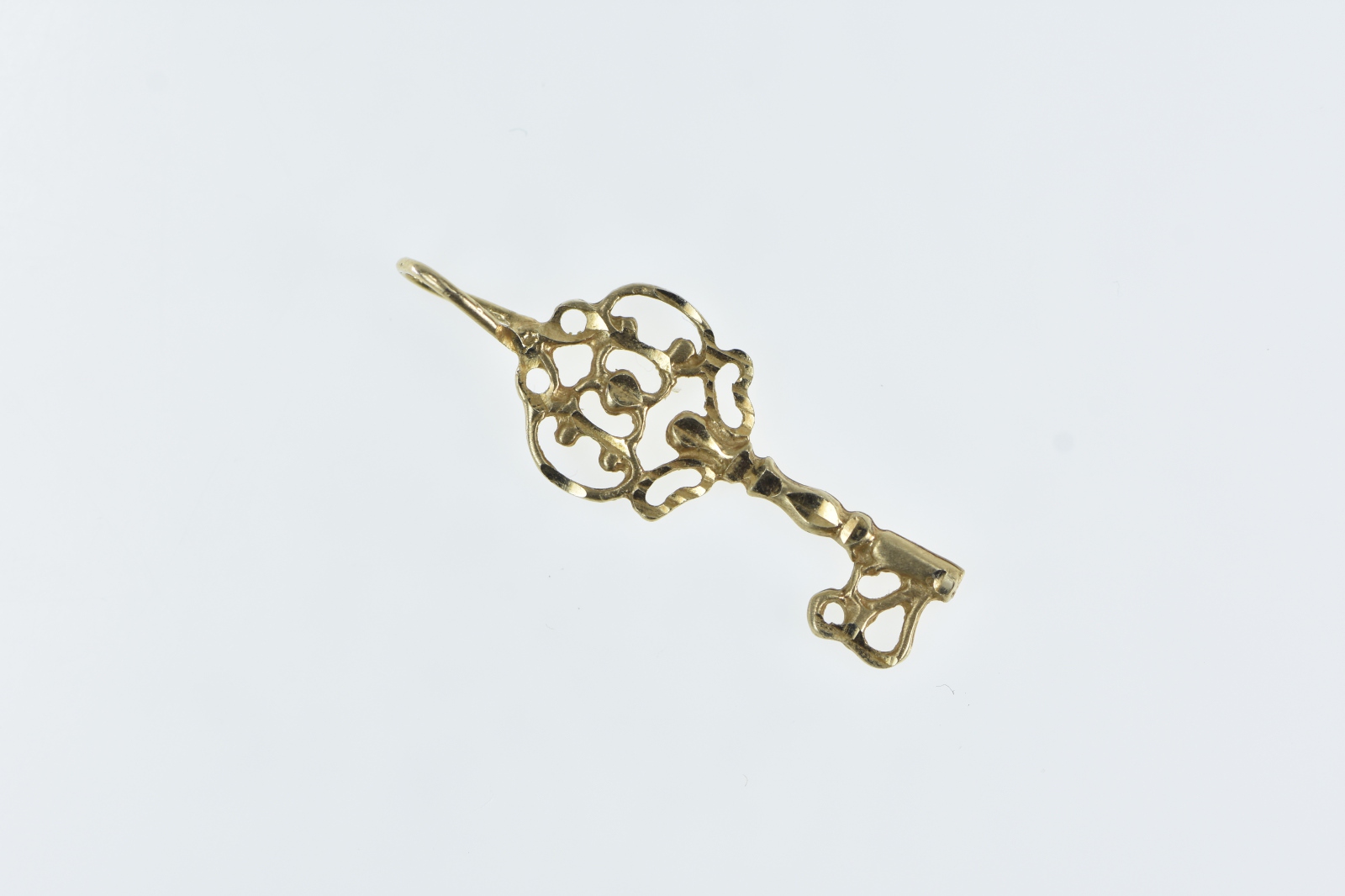 14K Filigree Skeleton Key Loyalty Symbol Yellow Gold Charm/Pendant ...