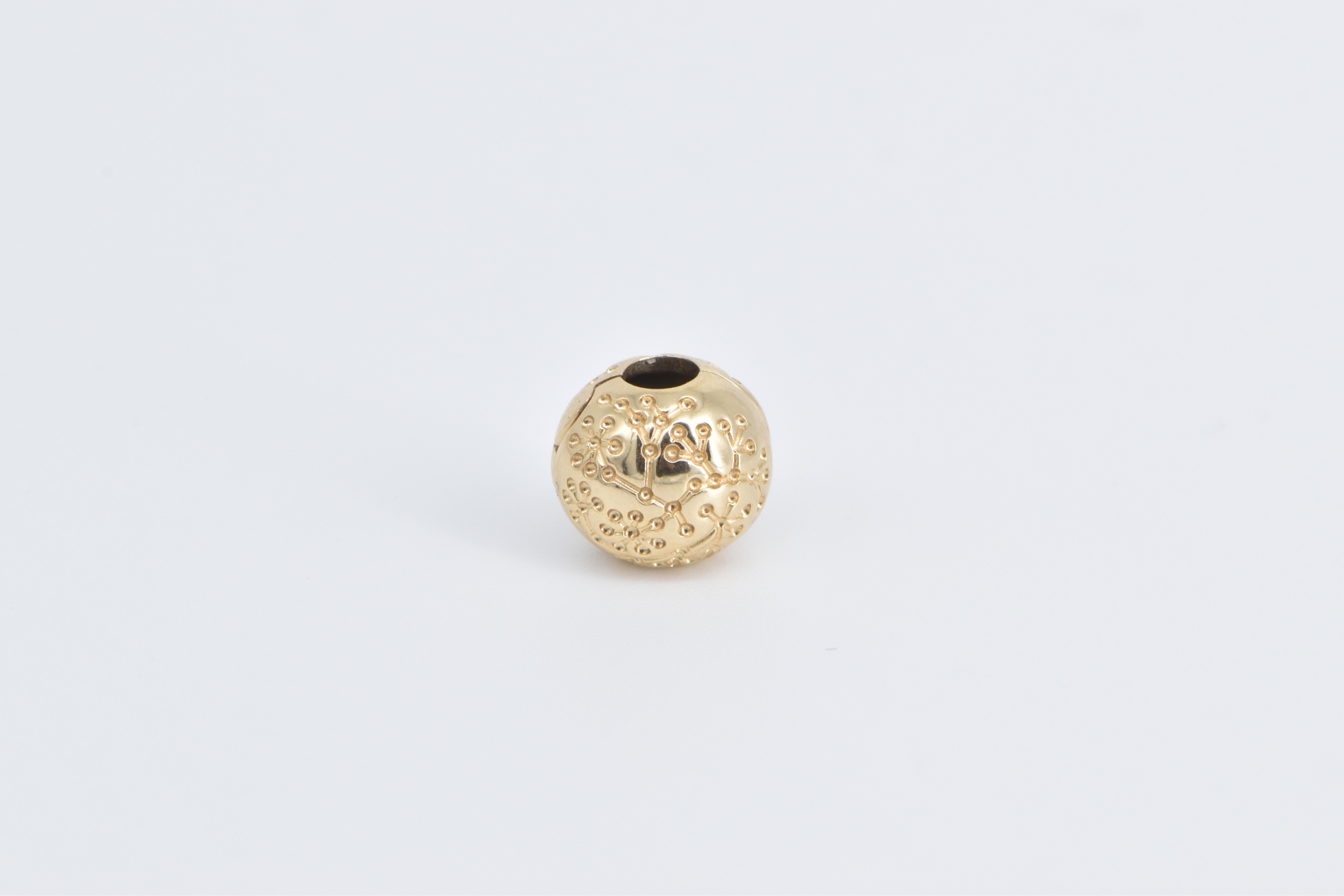 necklaces-pendants | Property Room